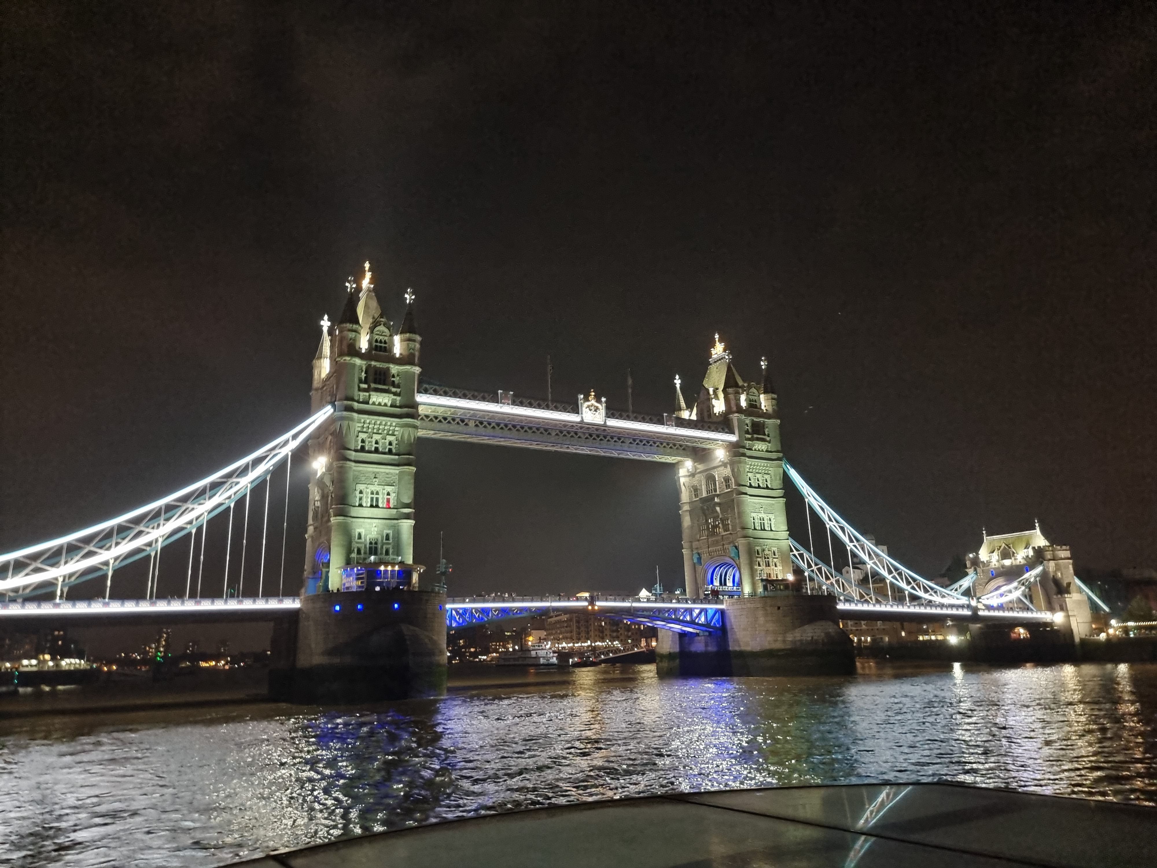 London Tower Bridge - Samsung Community