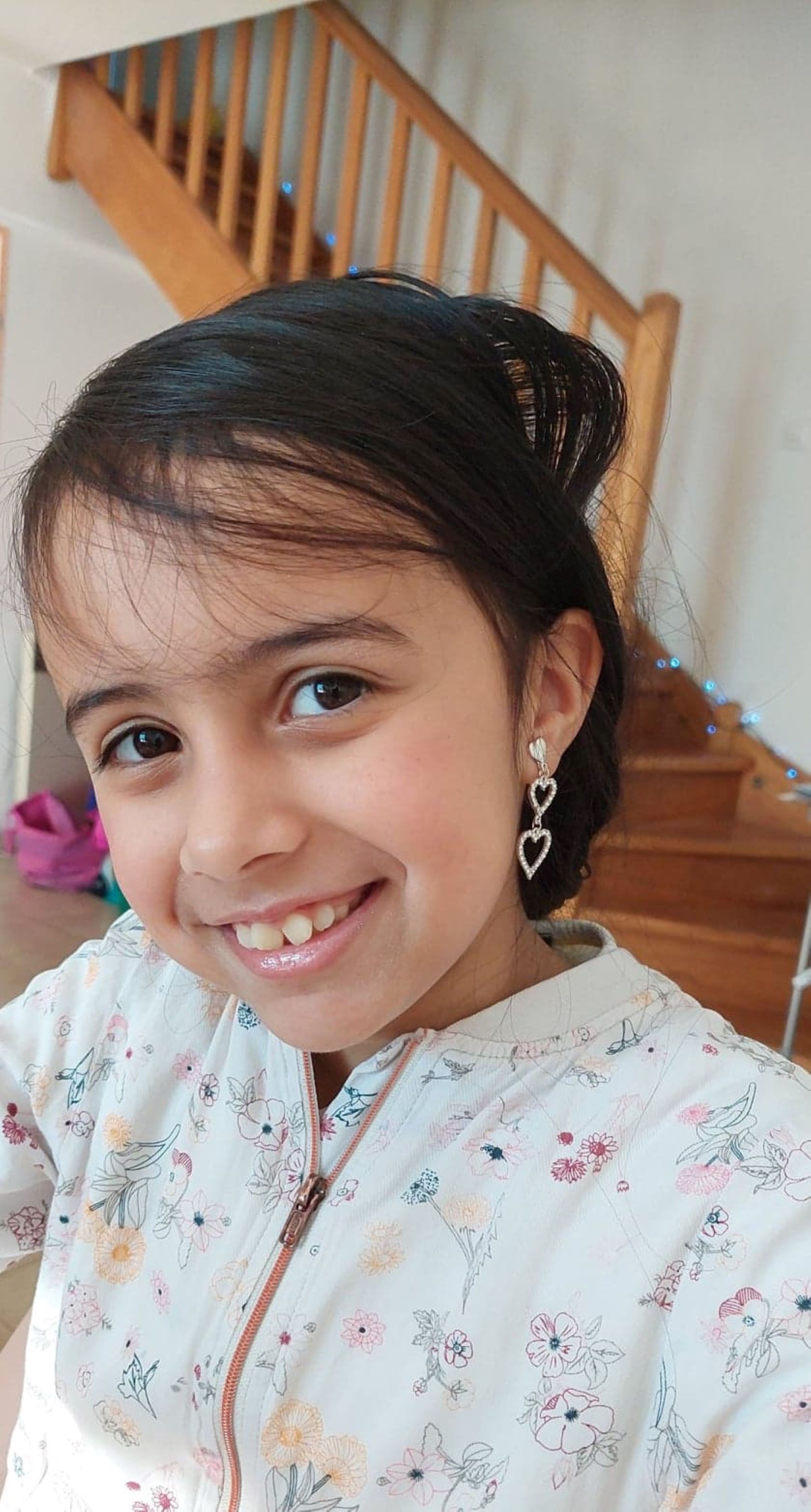 Lyana "Stairs" - Samsung Community