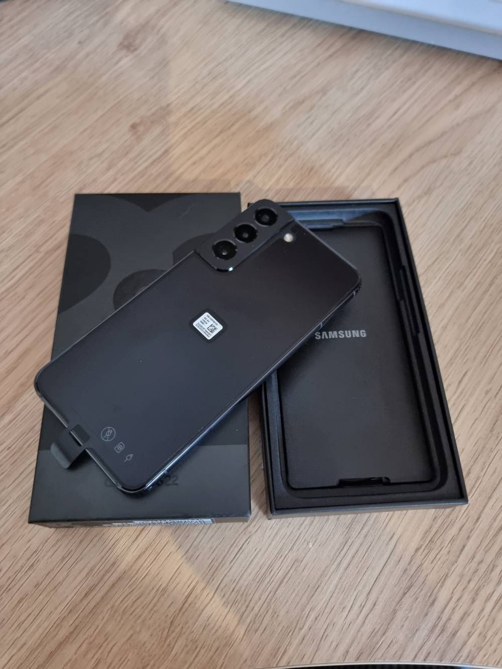 S22 base model - Samsung Community