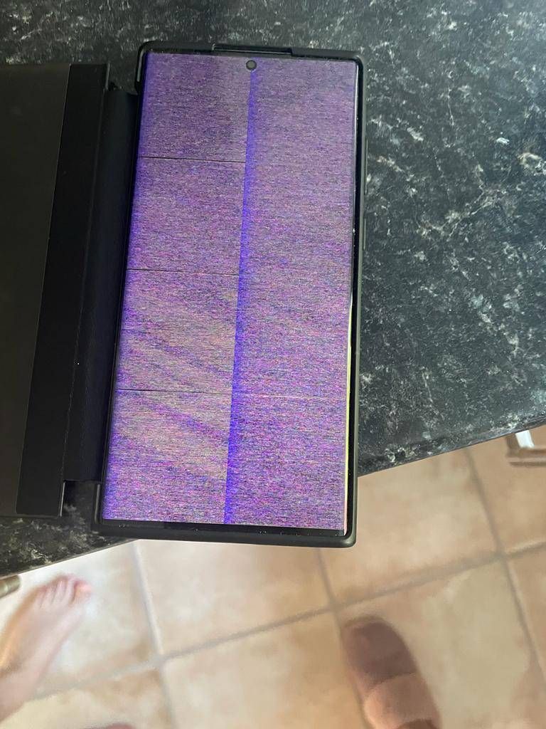 Screen going crazy! - Samsung Community