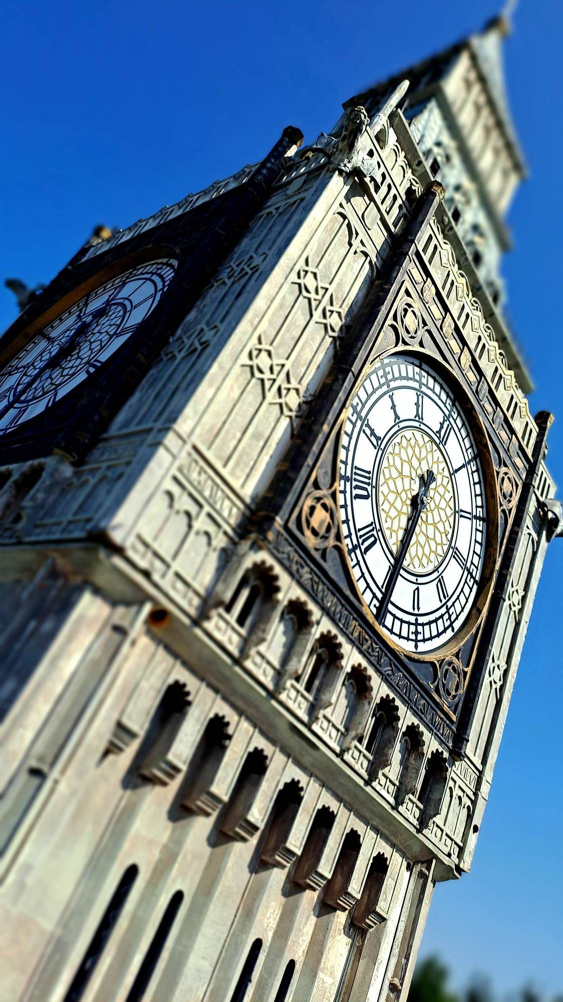 mini Big Ben - Samsung Community