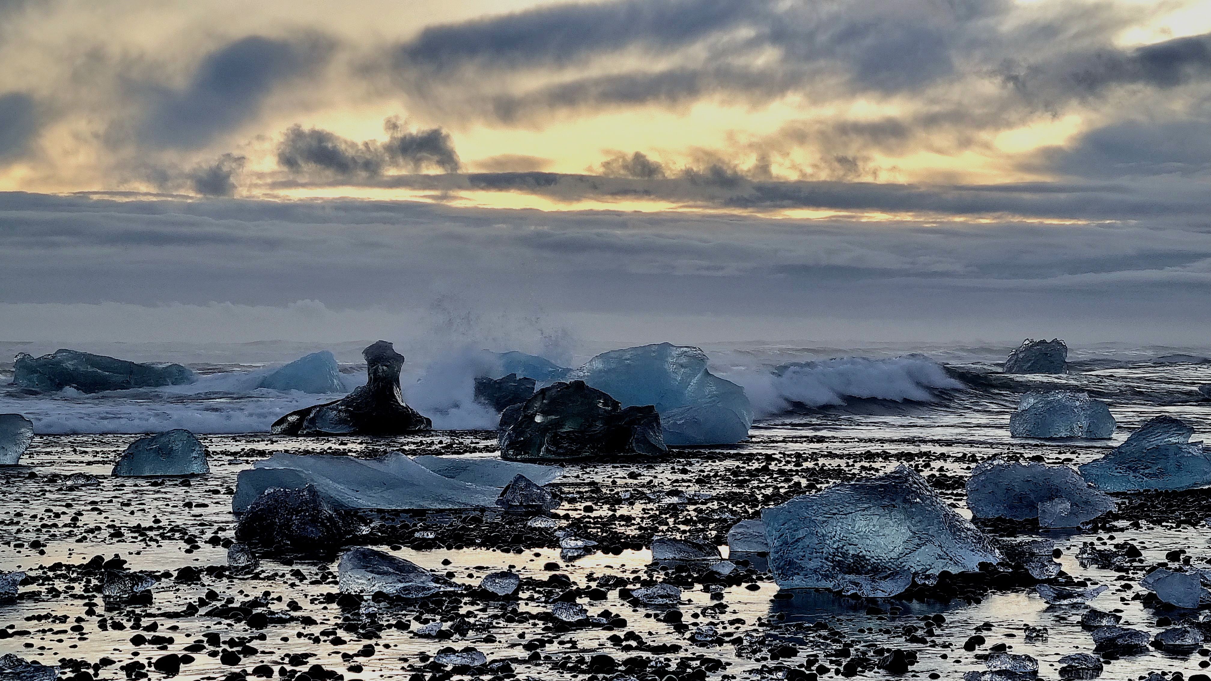 Islande, plage de sable noir et icebergs - Samsung Community