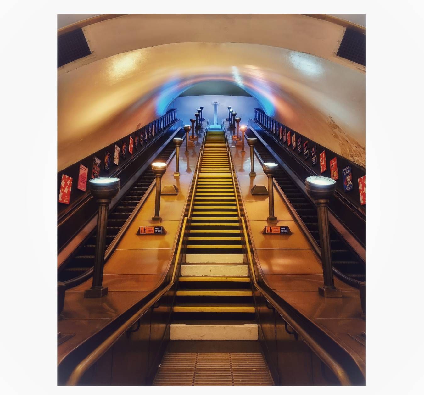 London Underground Art Deco Station - Samsung Community