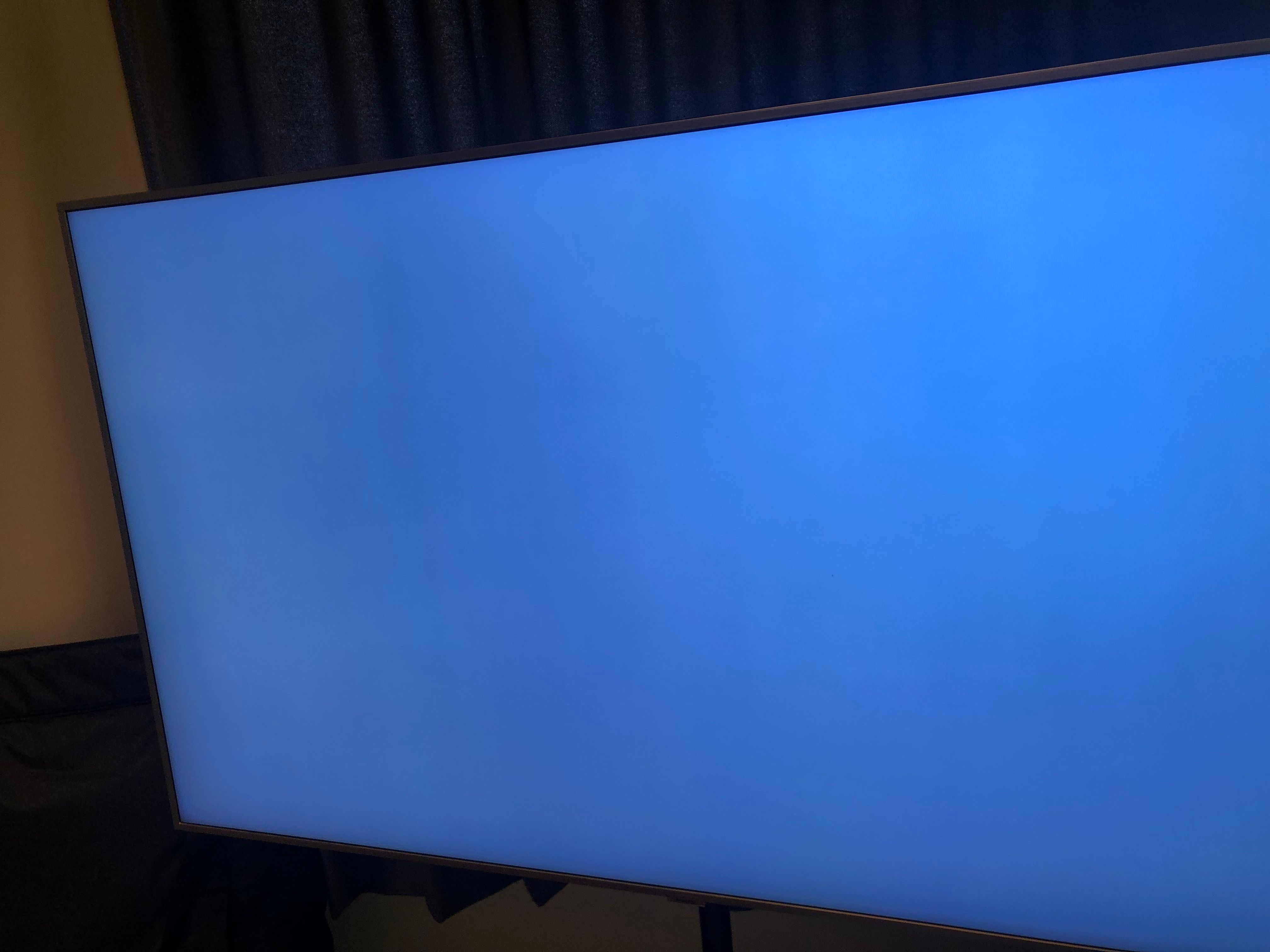 wit scherm QE65Q67RAL - Samsung Community