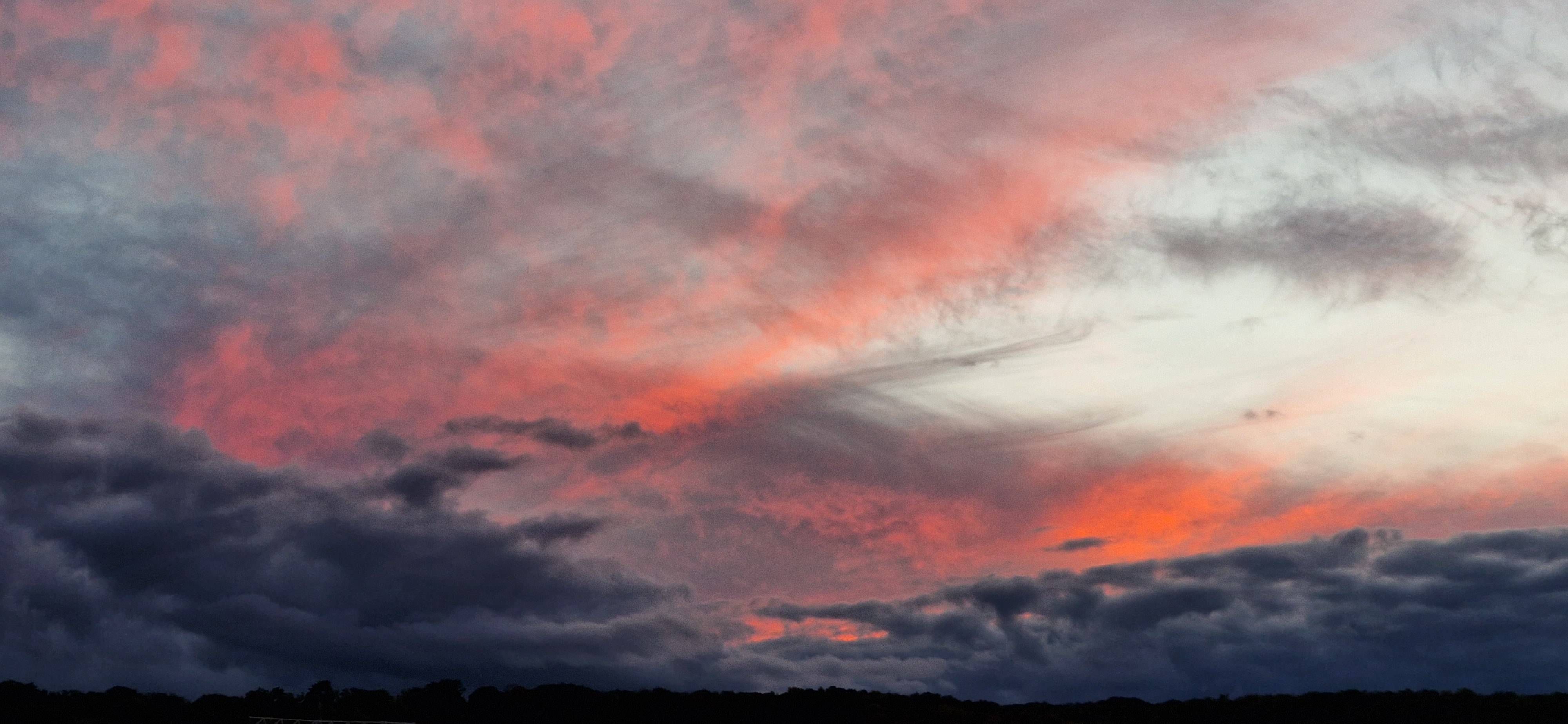 Dernier coucher de soleil avant la pluie - Samsung Community