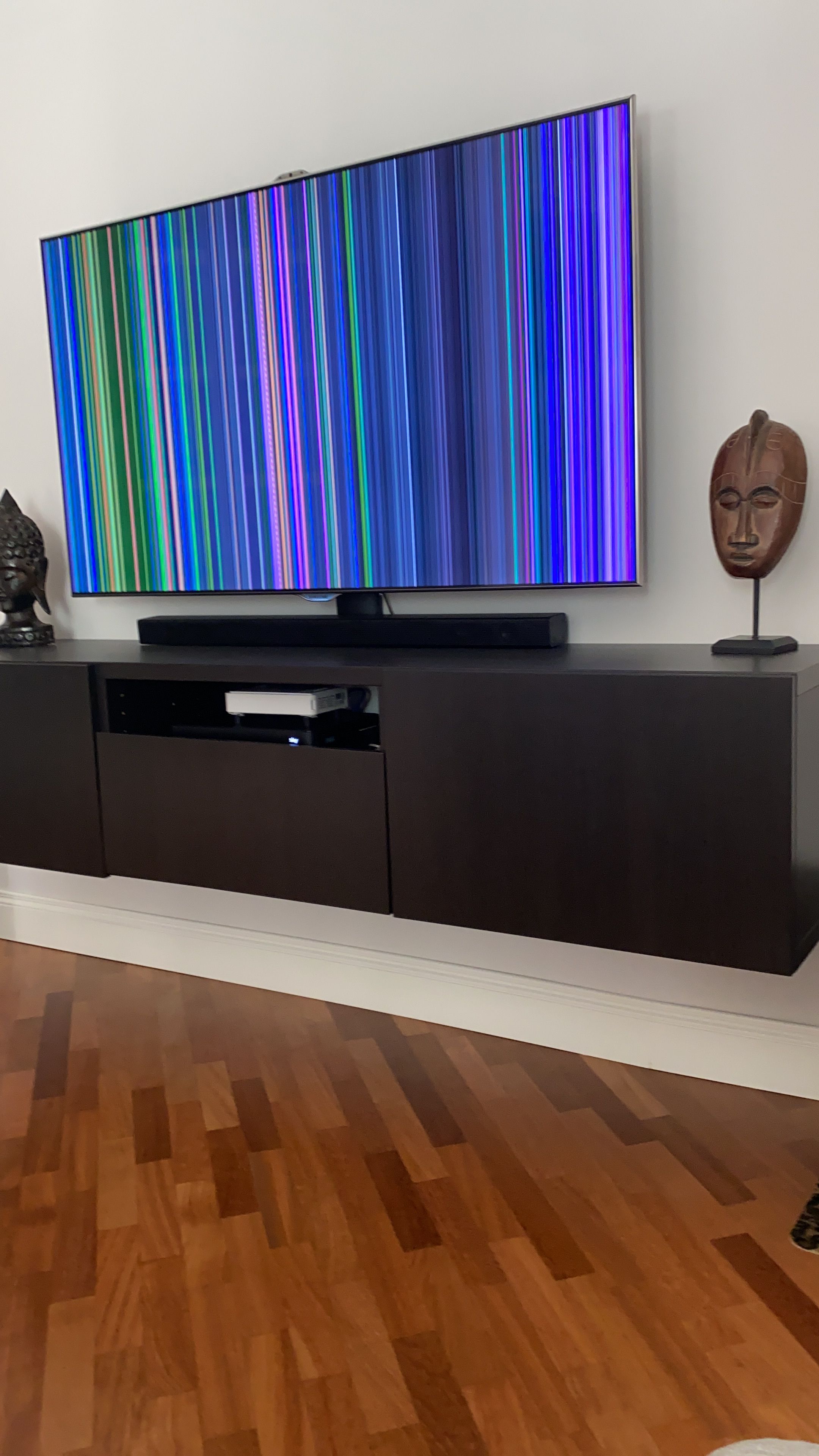 SMART TV UE55ES8000 righe verticali - Samsung Community