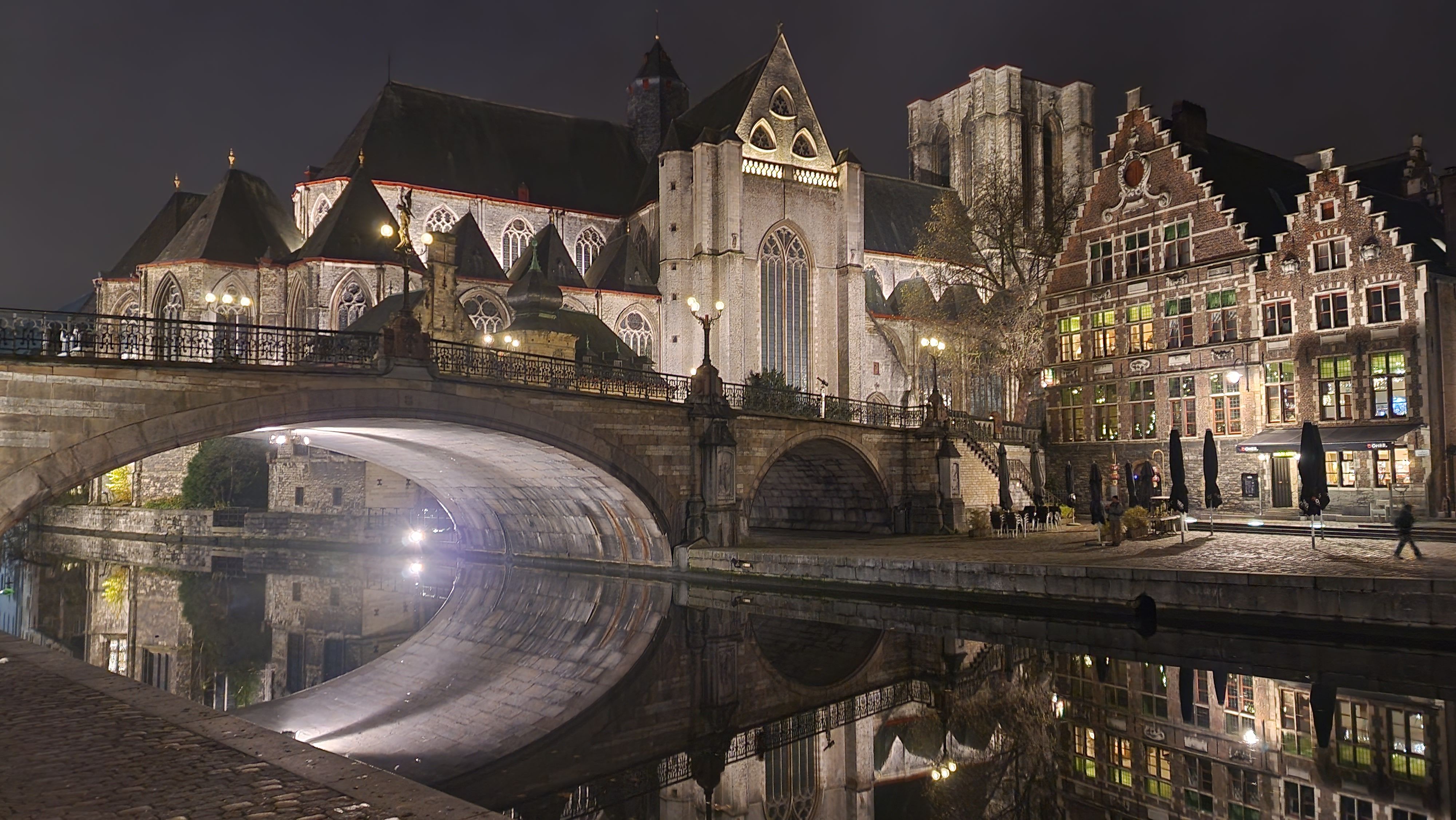 Gent reflections - Samsung Community