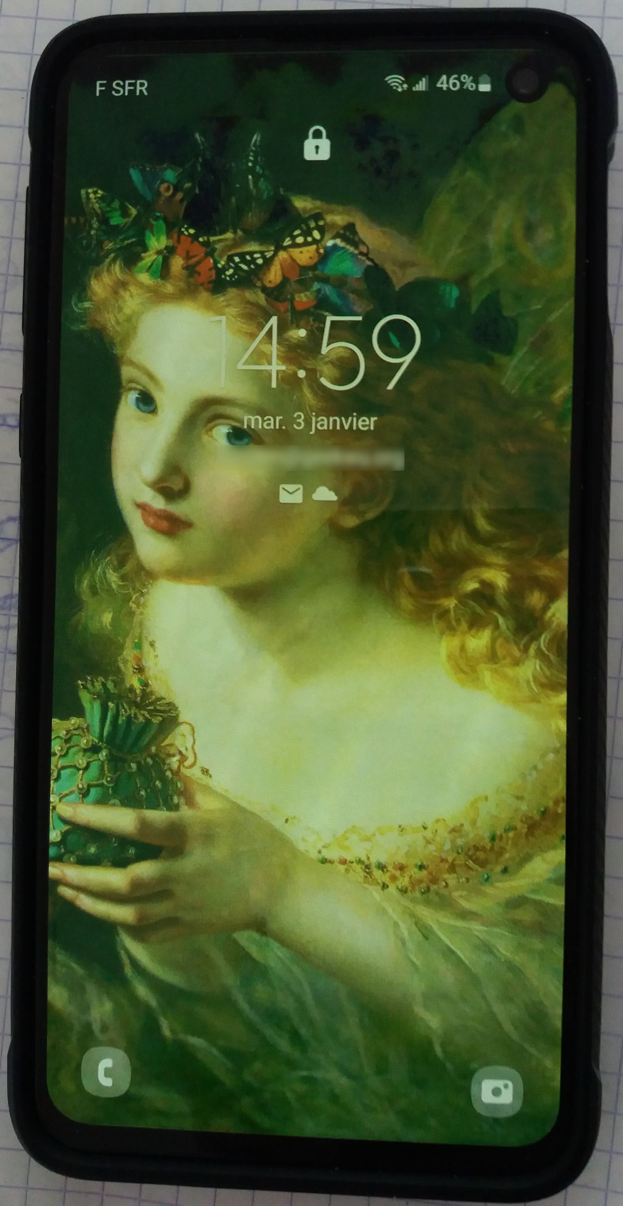 Résolu : Mon écran vire au jaune - Samsung Community