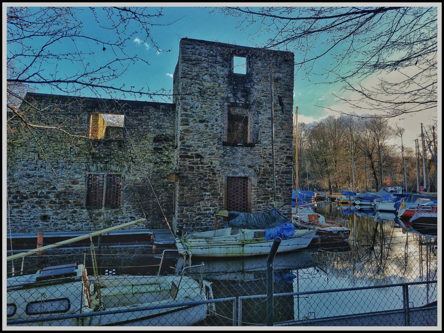 Sonntäglicher Spaziergang am Haus Scheppen (Baldeney See in Essen ...
