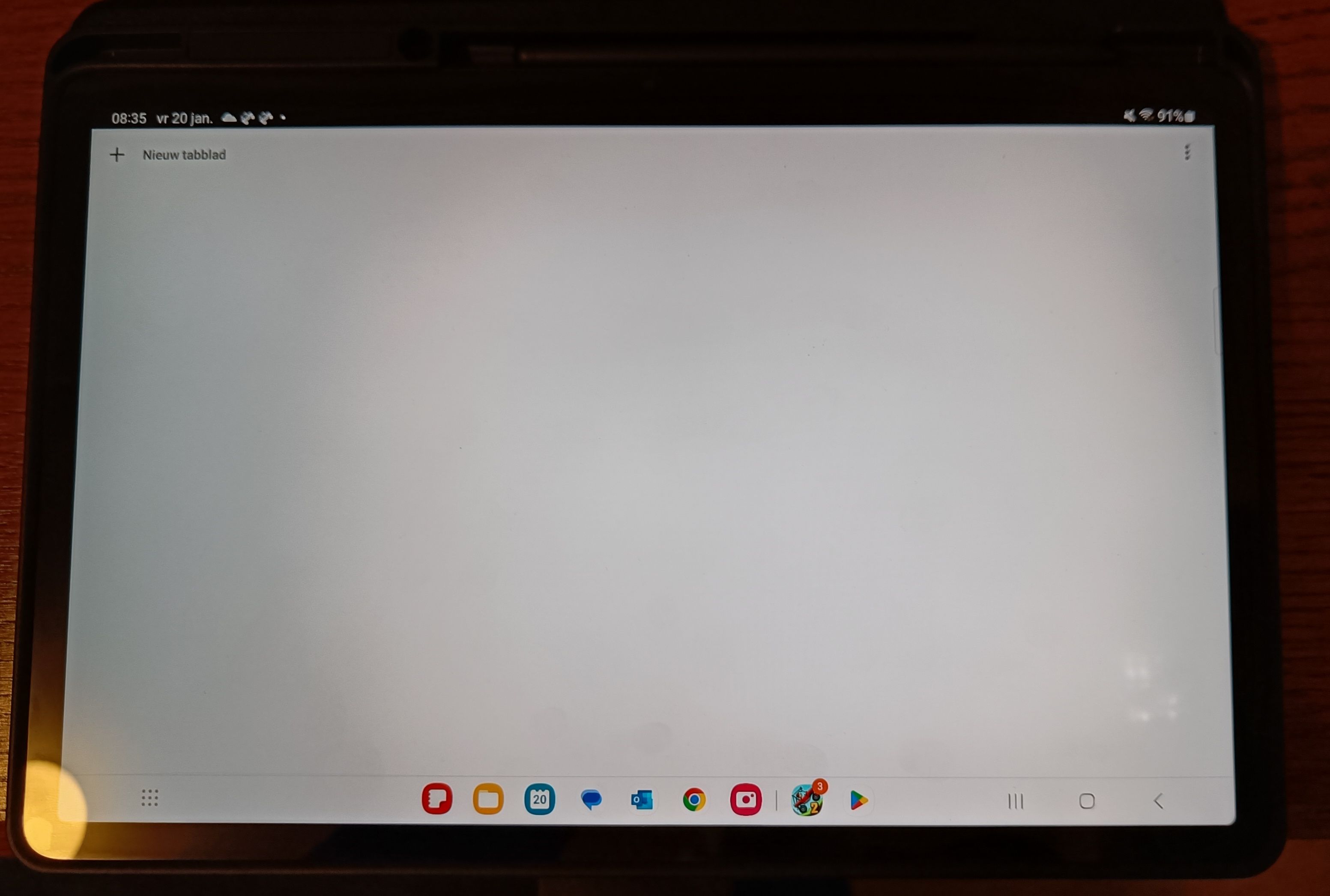 Samsung galaxy tab s7 white spots on screen - Page 2 - Samsung Community