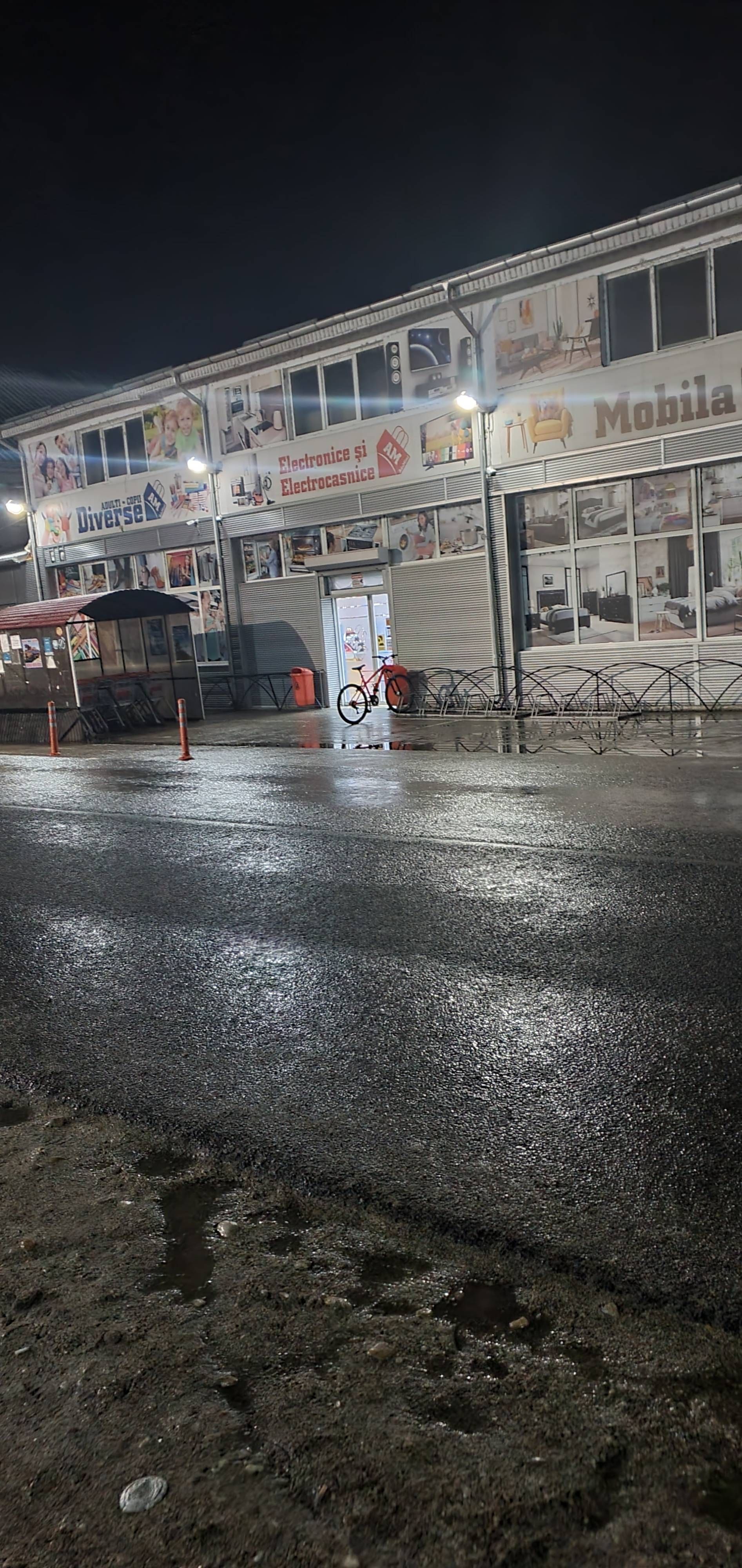 SALUT ! Poze noaptea - Samsung Community