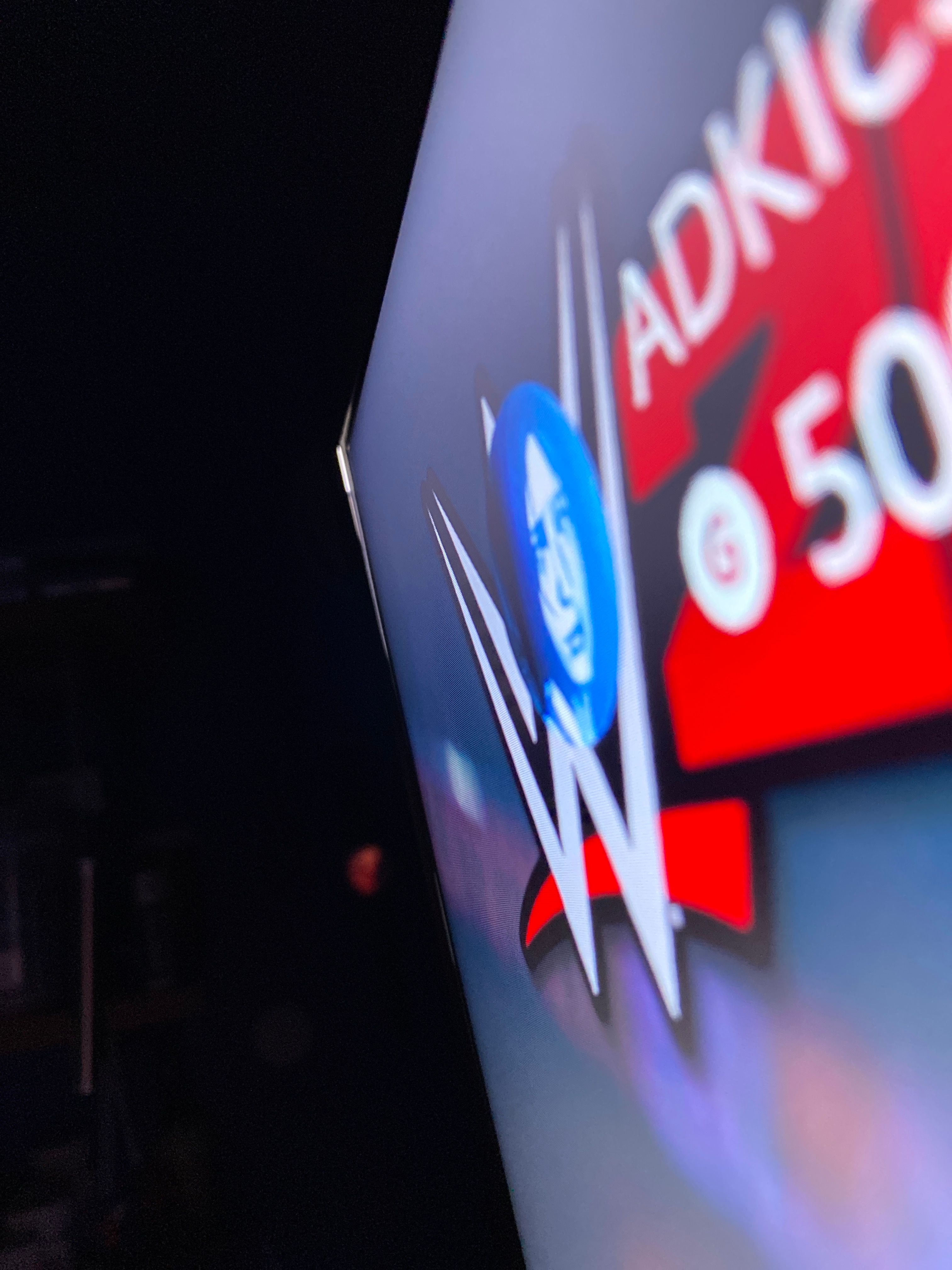 Q60: gap between panel and frame - Samsung Community