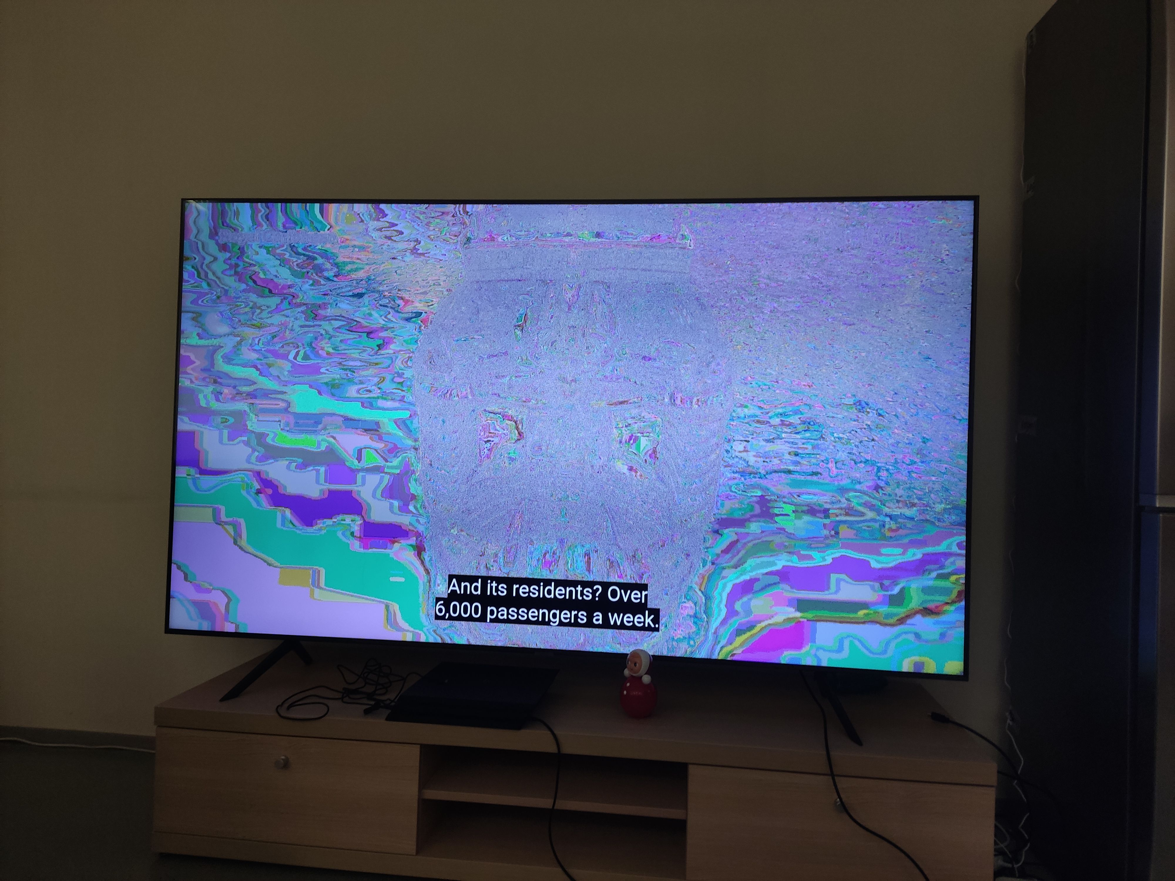 Super weird psychedelic screen video playback problem - Samsung Community