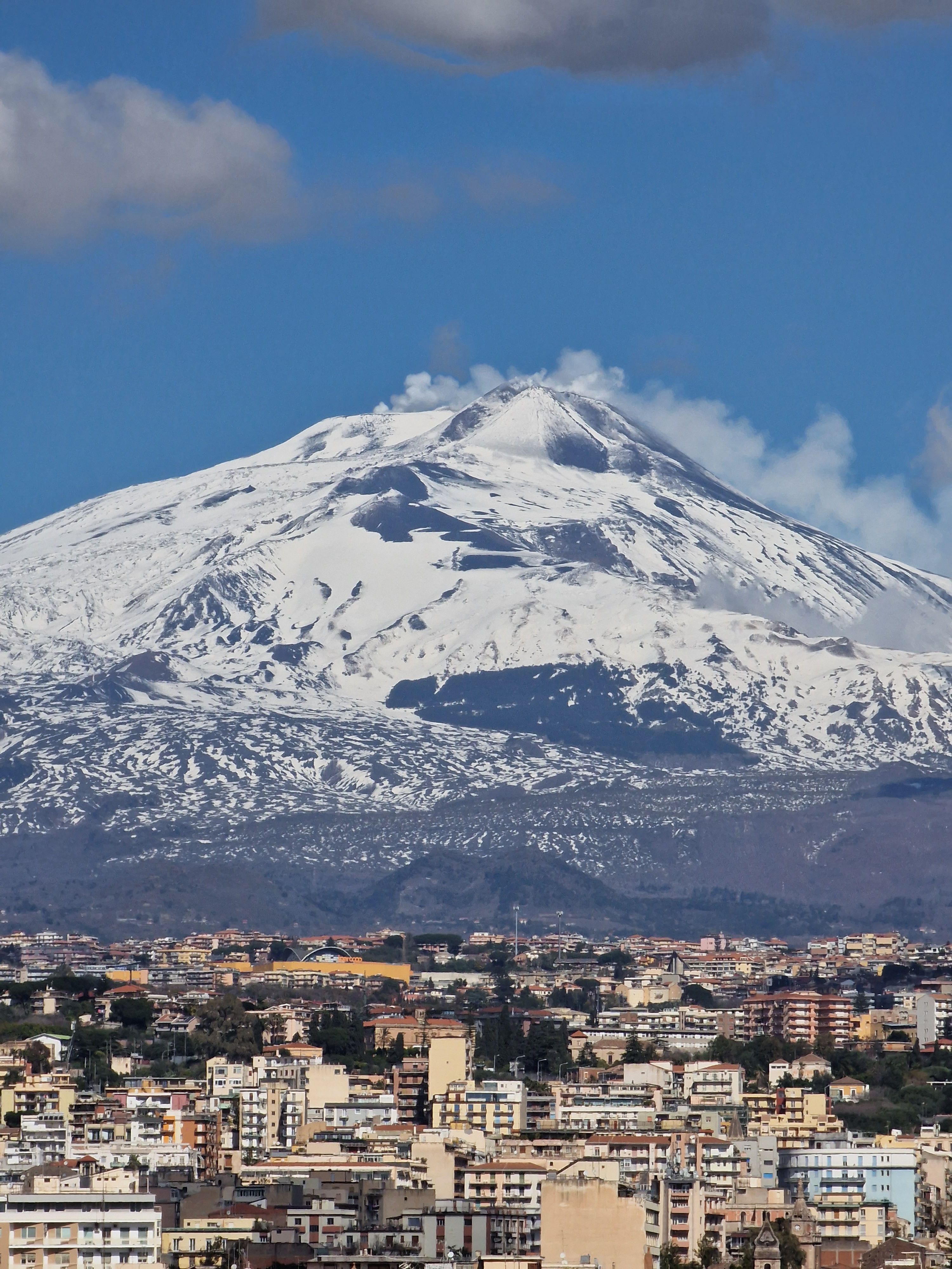 Wulkan Etna. S22 ultra, zbliżenie 10x. - Samsung Community