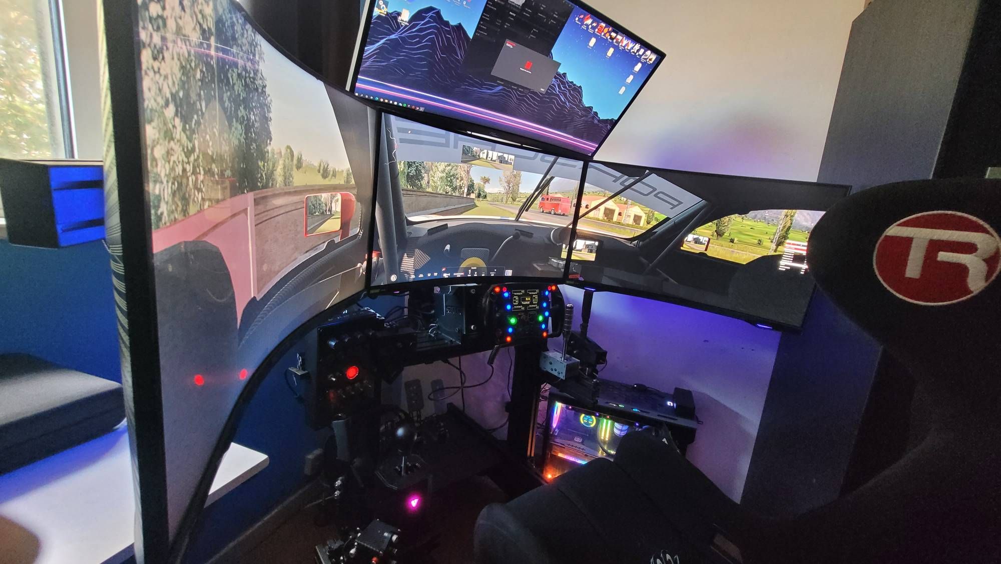 Samsung Odyssey G7 triple screens? - Page 2 - Samsung Community