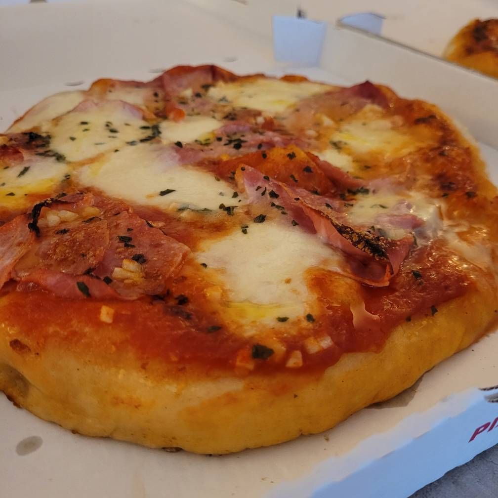 C'est quoi ta pizza 🍕 préférée? 😋 - Samsung Community