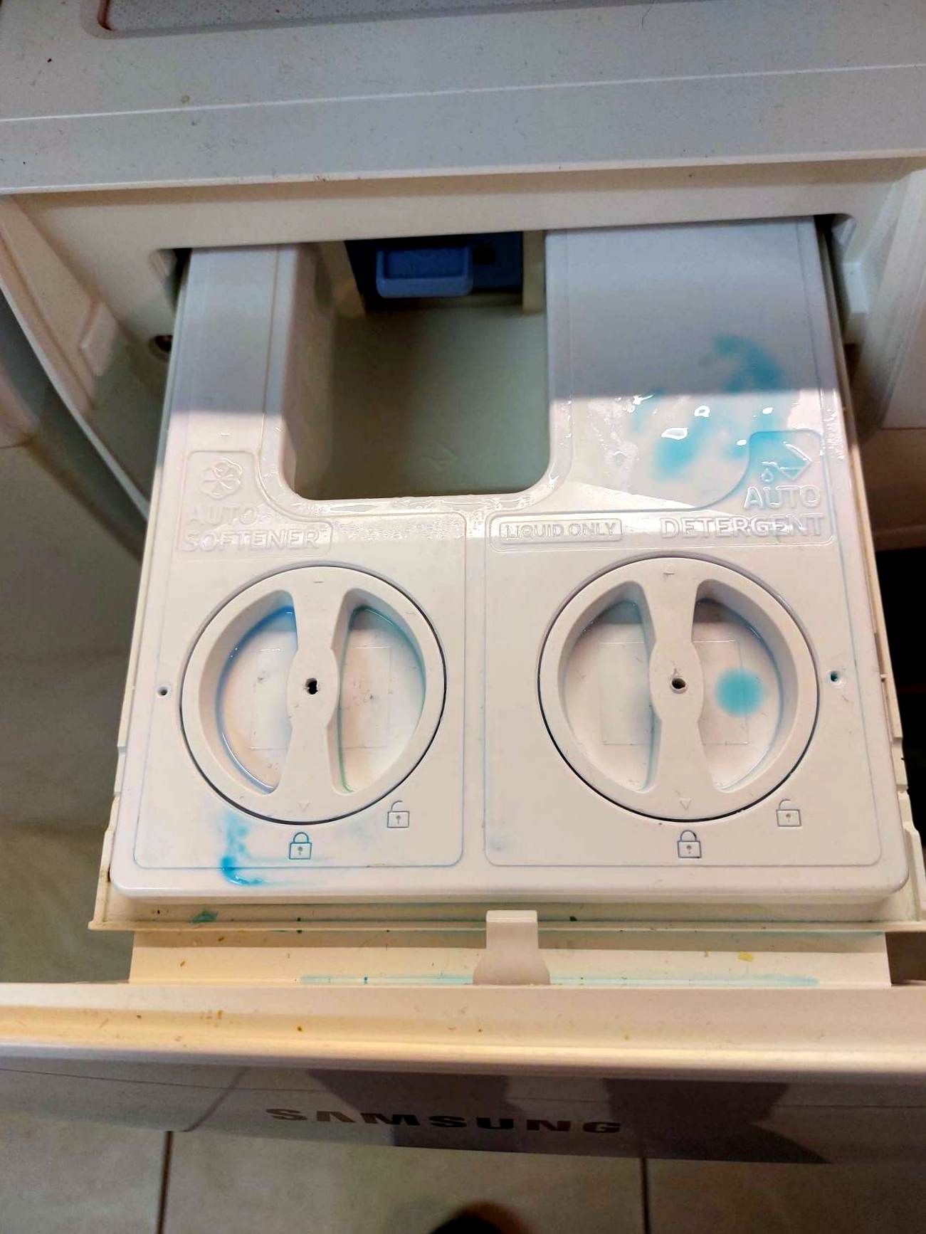Mould inside Autodose compartment WW90T534 Samsung Washing Machine ...