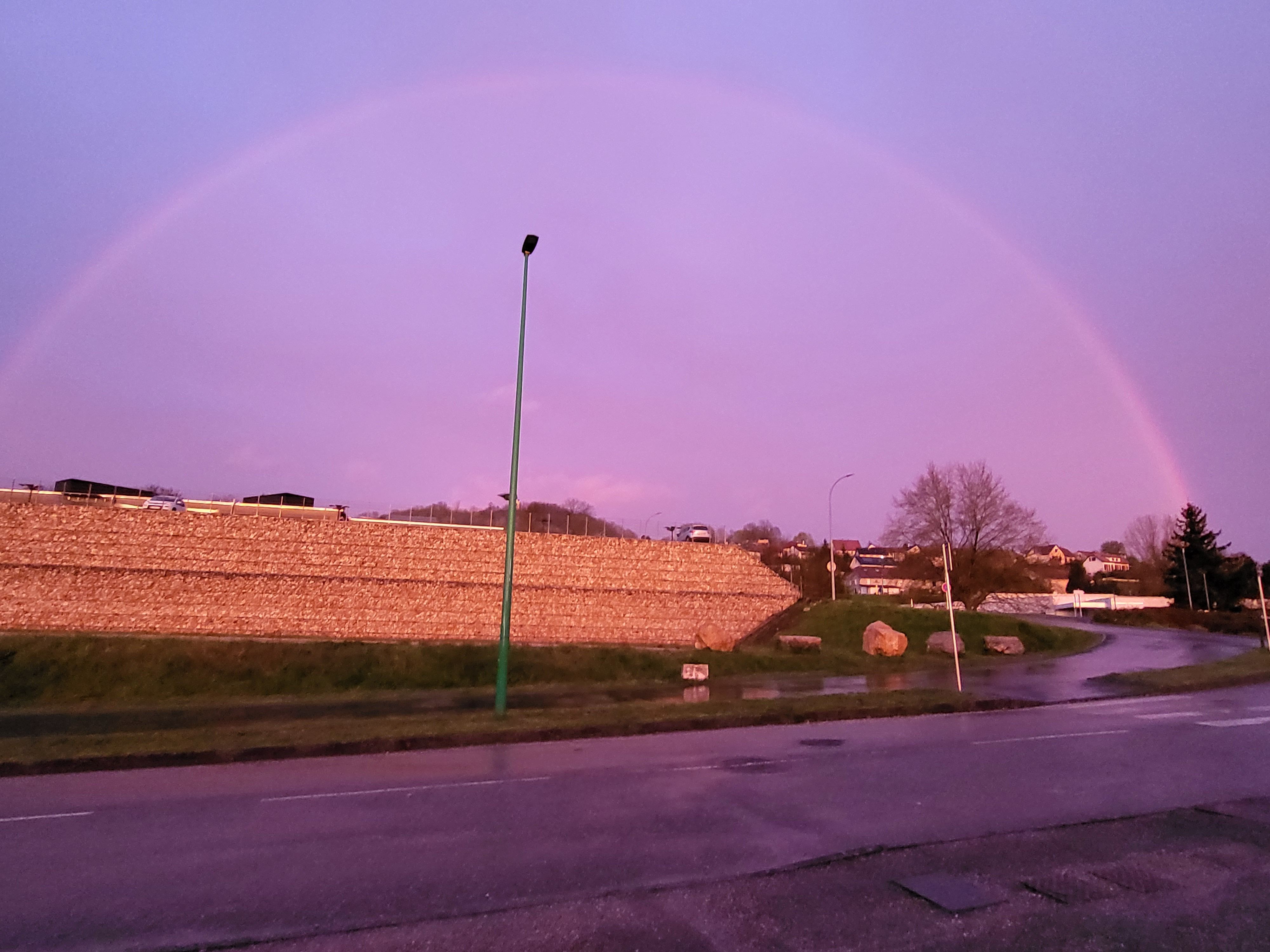 Le soir après une longue pluie. - Samsung Community