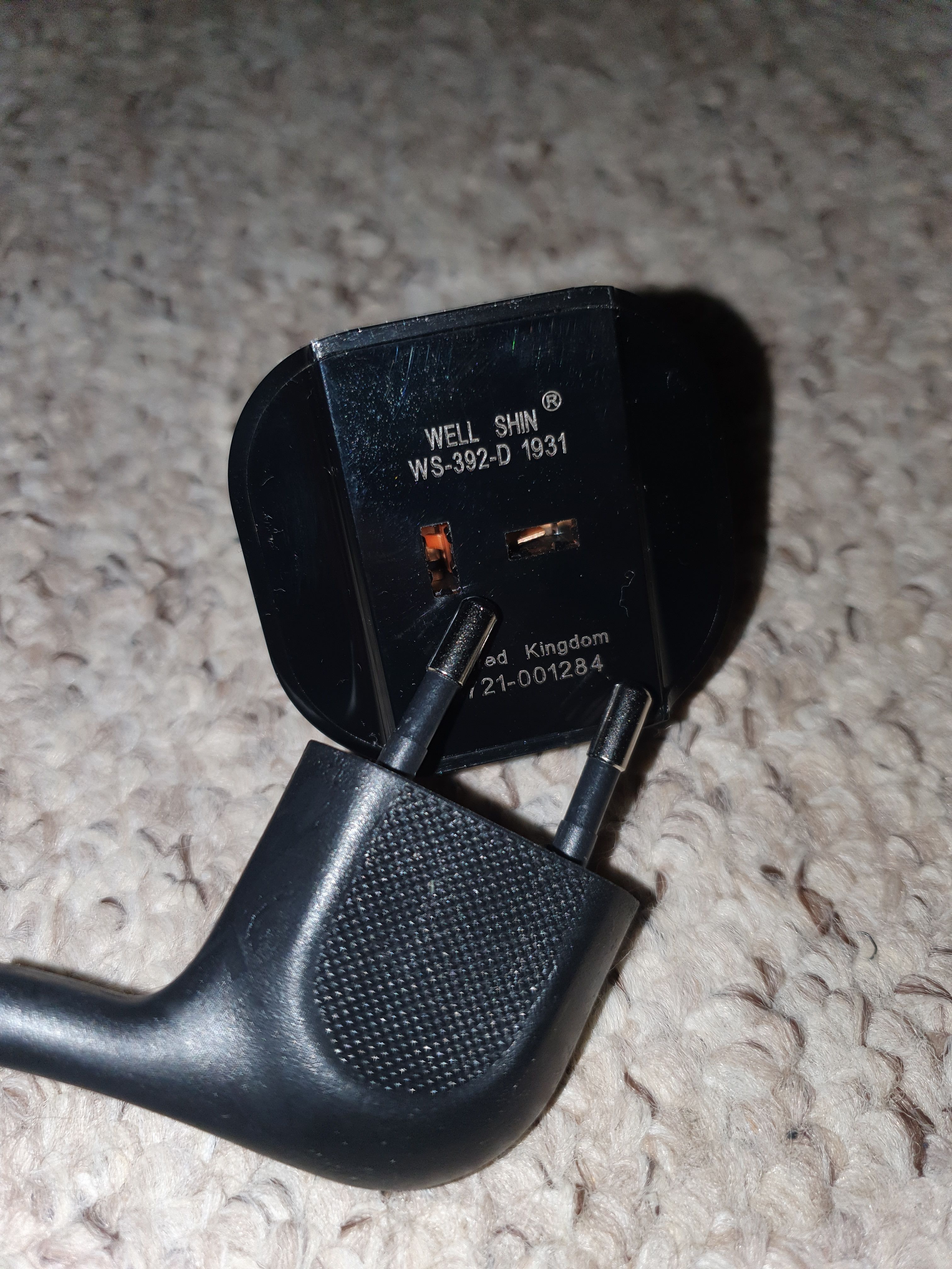 How and where can I get a UK power plug for CJG50 Monitor - Samsung ...