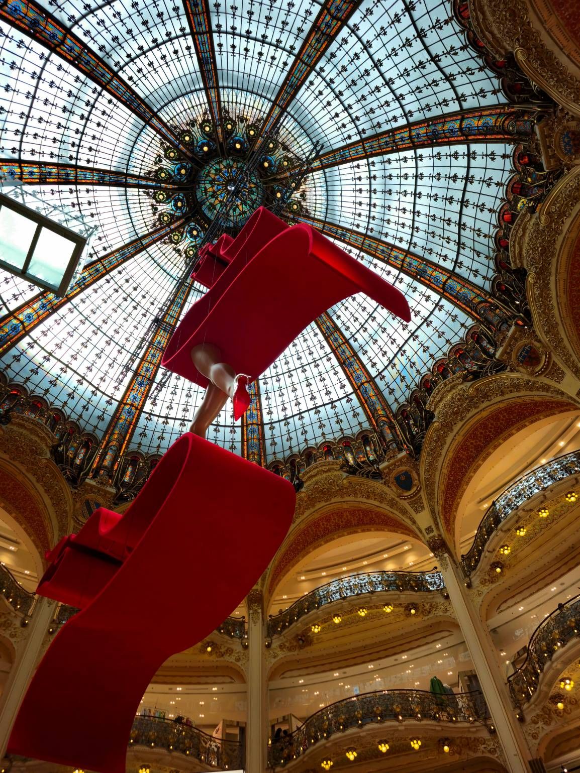 Magnifique coupole des Galeries Lafayette - Samsung Community