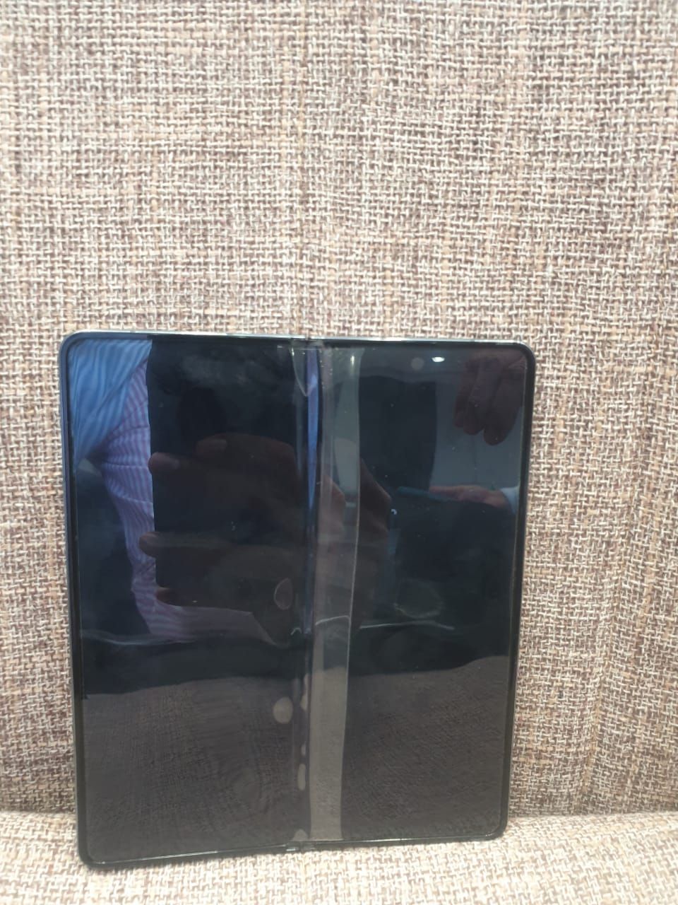 Samsung Z Fold 4 internal Screen Issue - Samsung Community