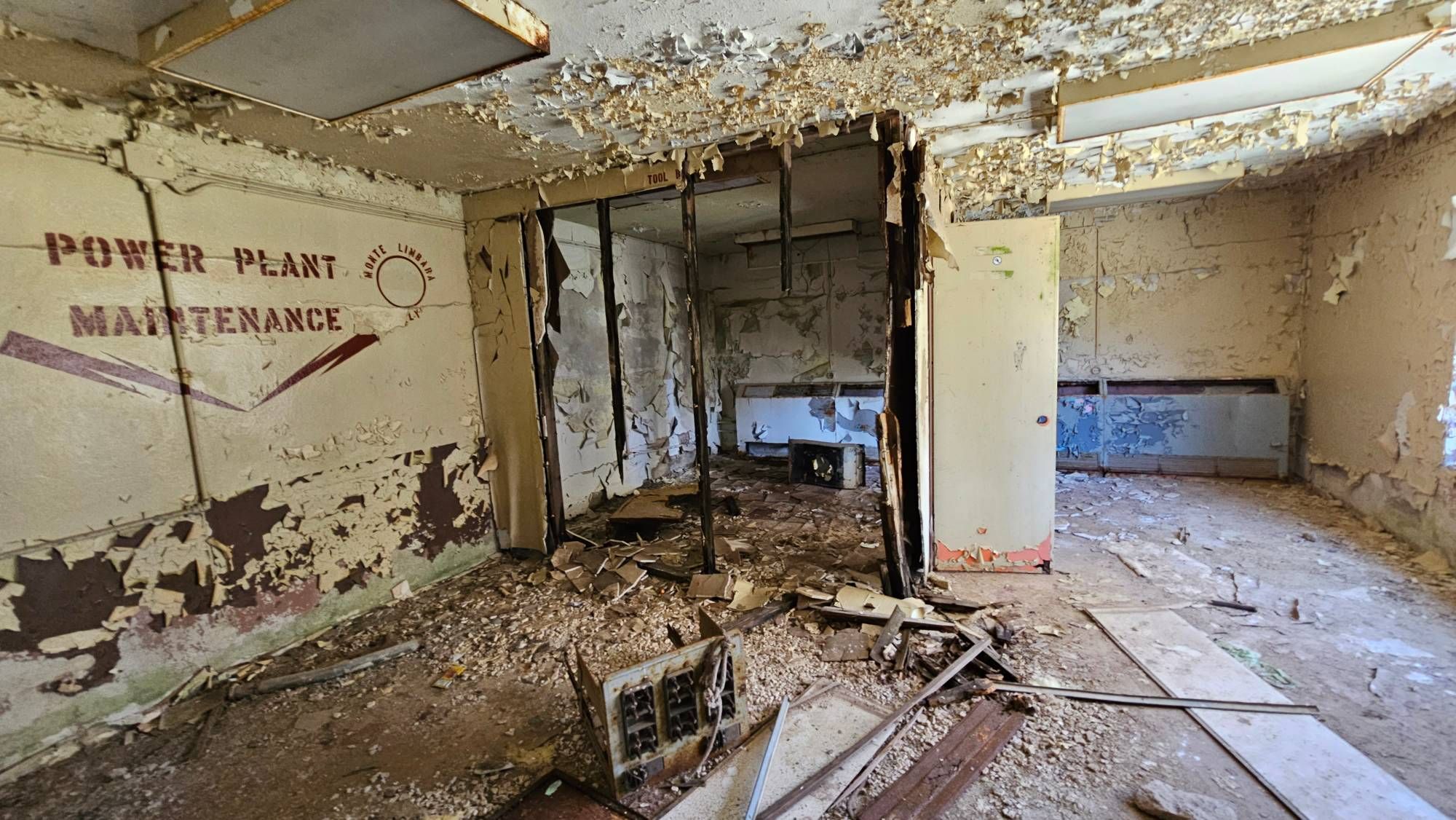 Verlassene NATO Funkbasis auf Sardinien - Samsung Community