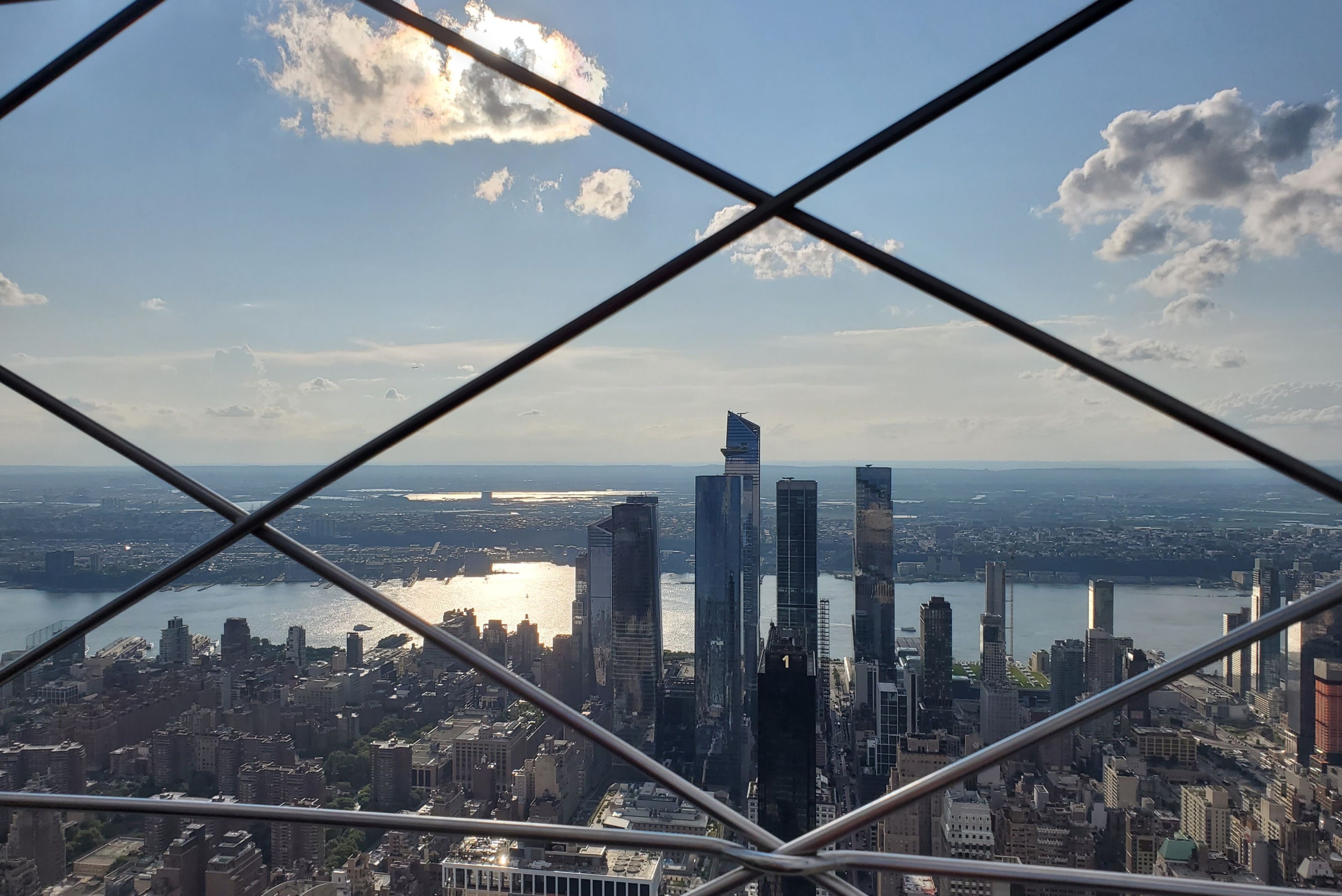 Empire squares of Hudson Yards - Samsung Community