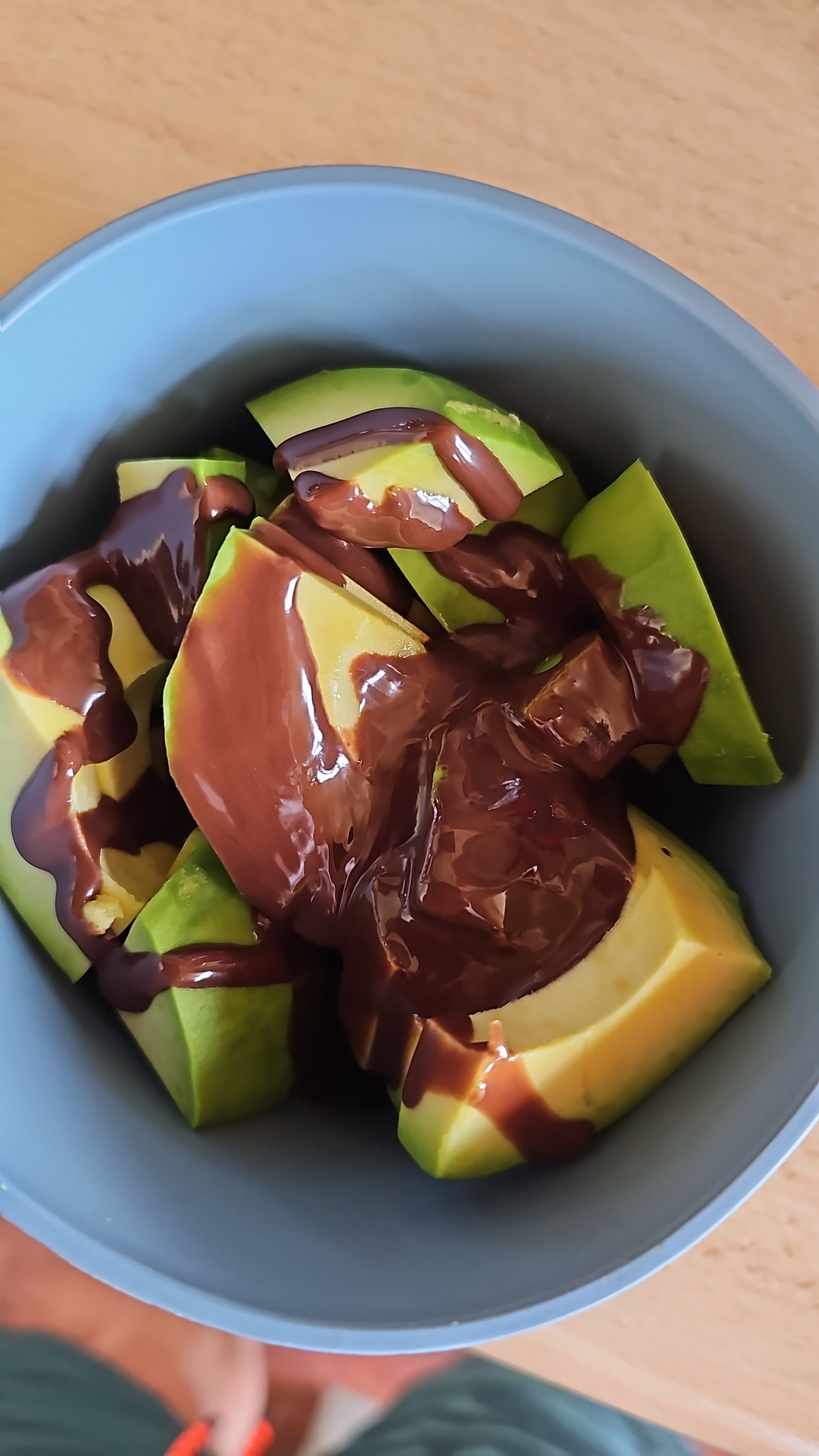 Straight down avocado chocolate - Samsung Community