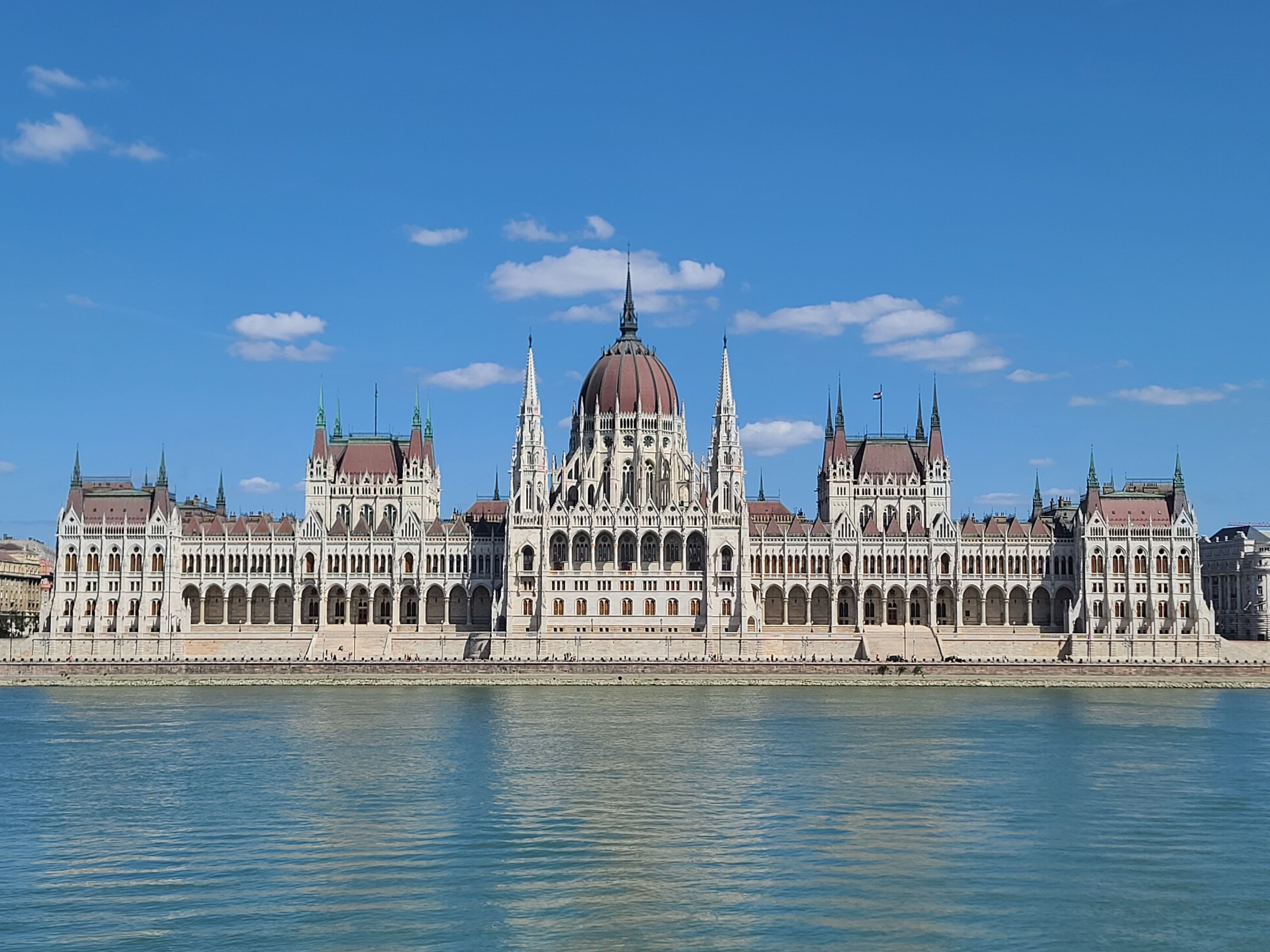 Budapest Parliament - Samsung Community