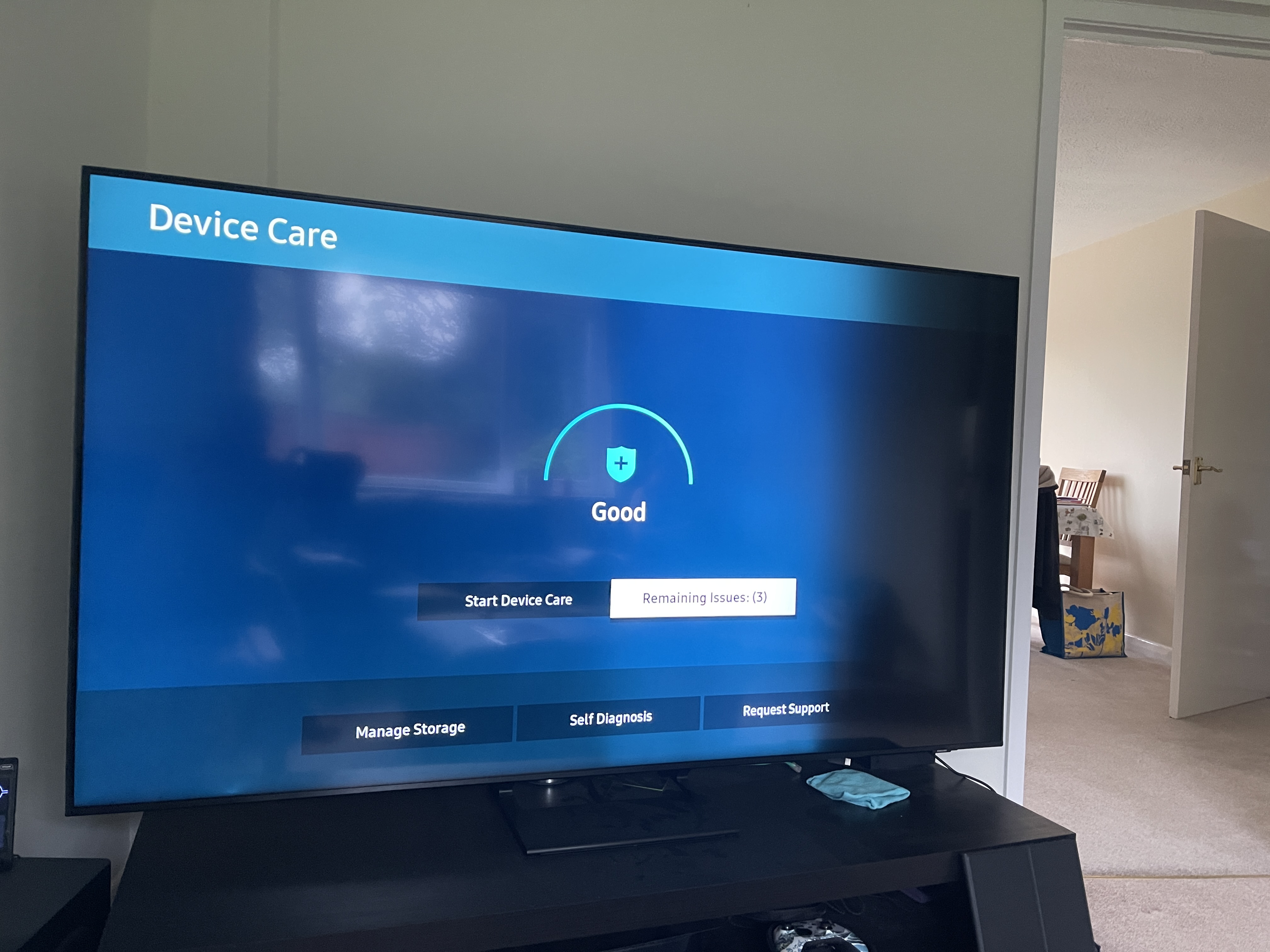 TV overheating in bottom left corner with light bleeding - Samsung ...