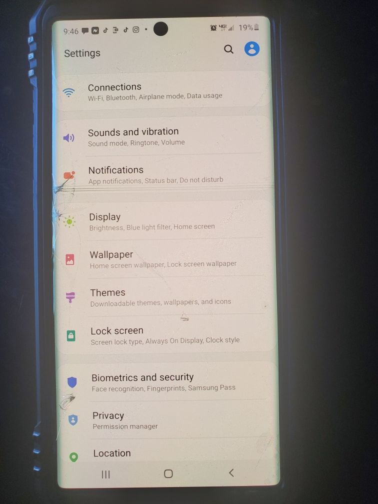 Note 10 cracked screen - Samsung Community