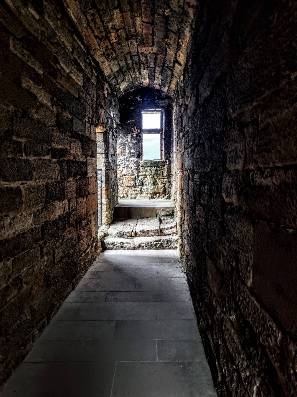 Picture of upstairs tower of Linlithgow Palace - Samsung Community