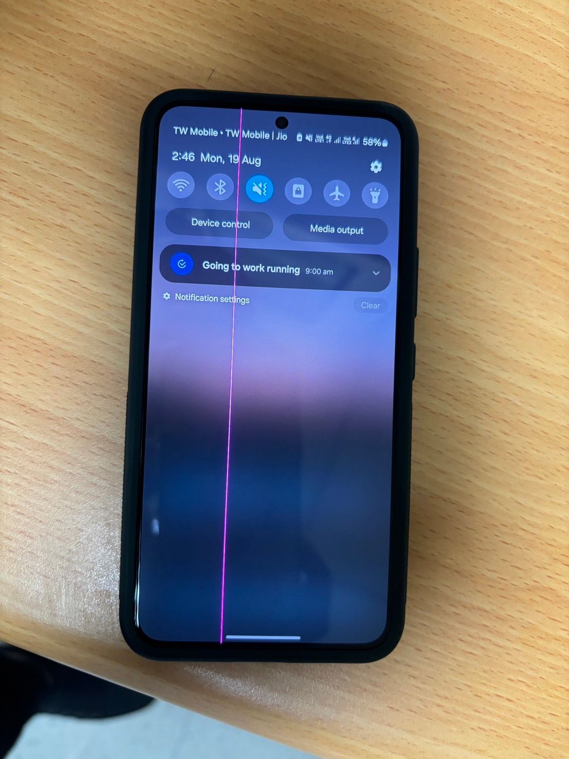 Pink line issue in Samsung S22 - Samsung Community