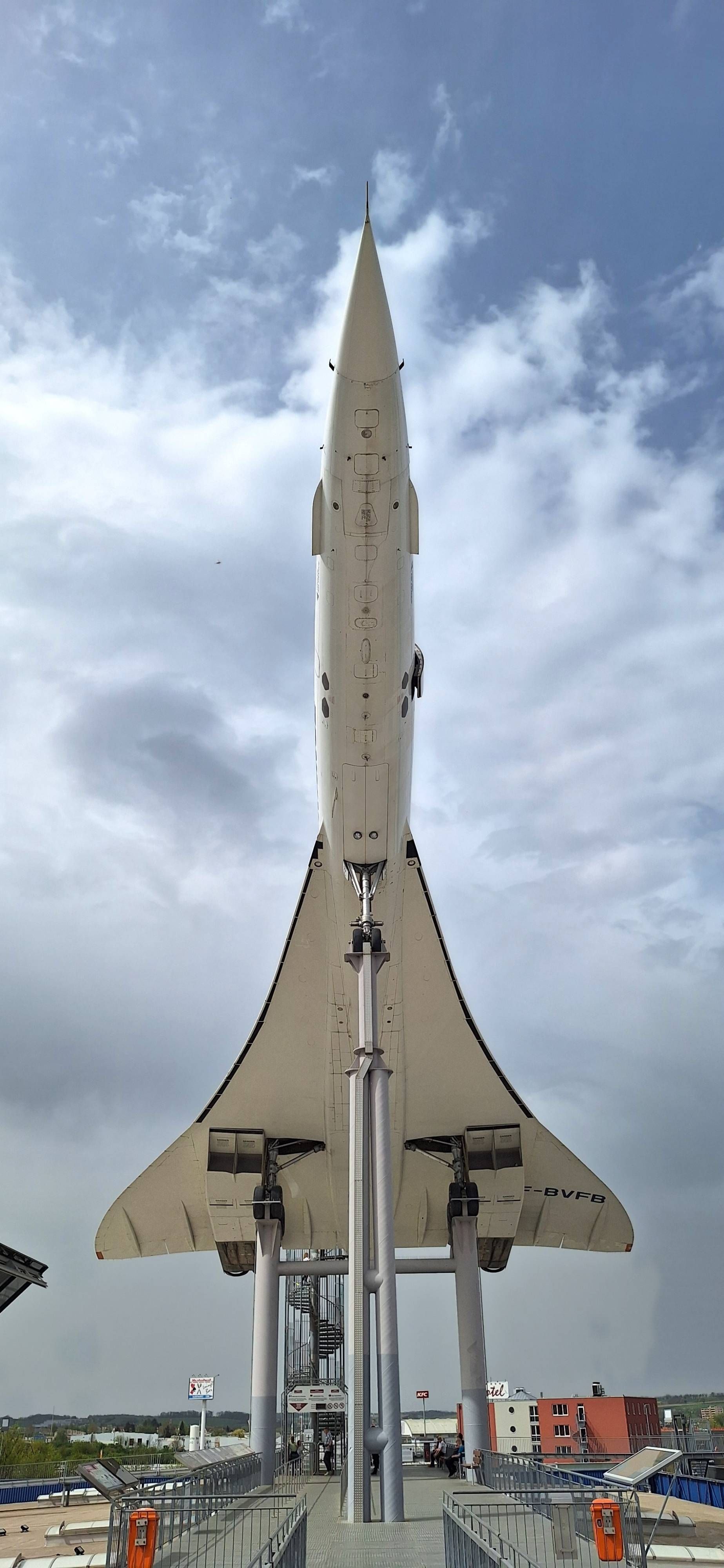 Beautiful Concorde - Samsung Community