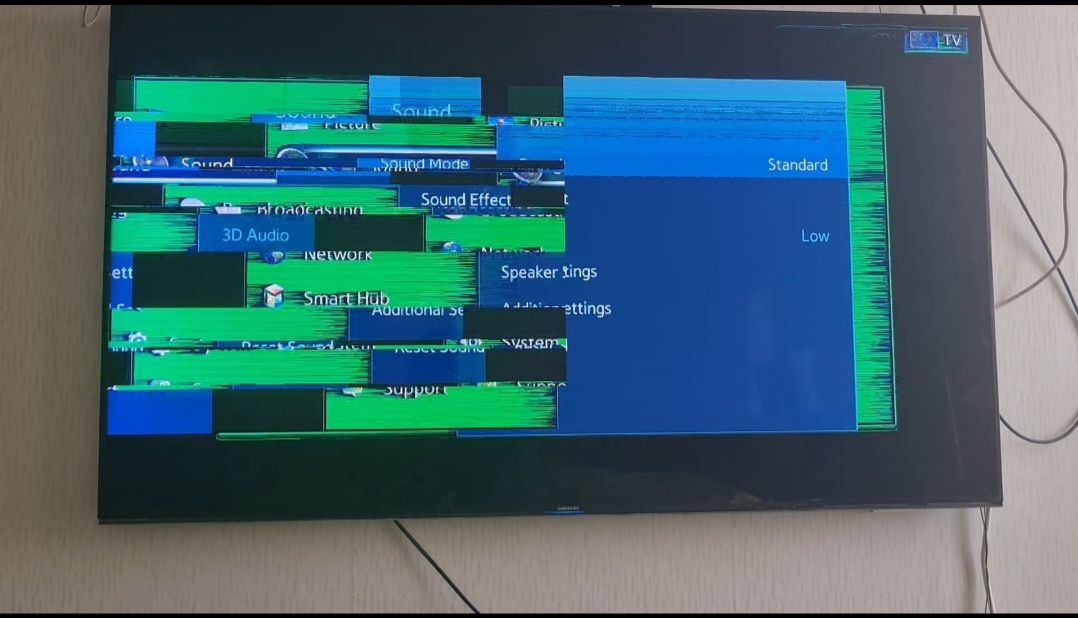 Opgelost: Update Tv scherm groen en nu erger - Samsung Community