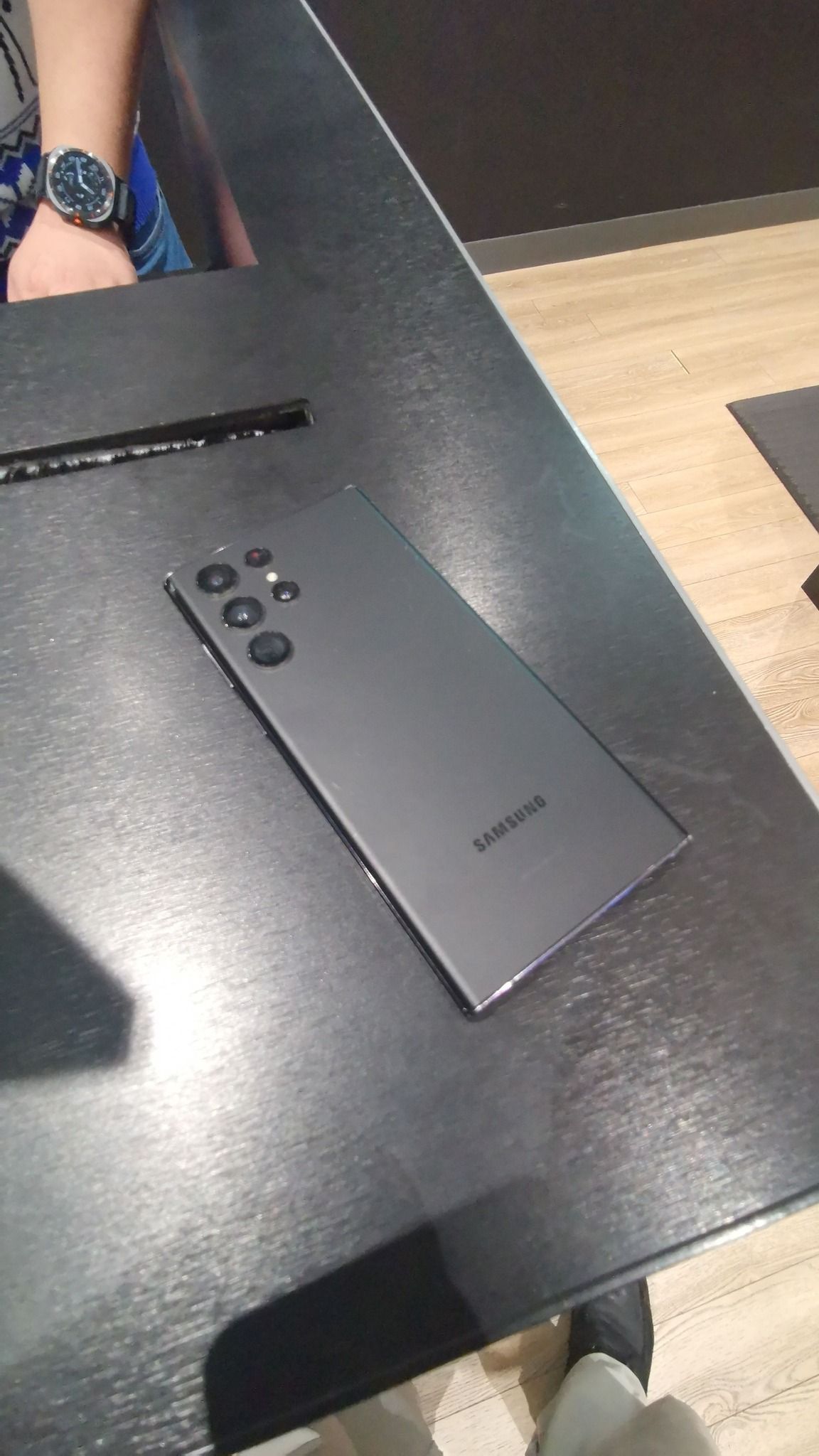 Surely Samsung aren't just going to leave all the people with BRICKED ...