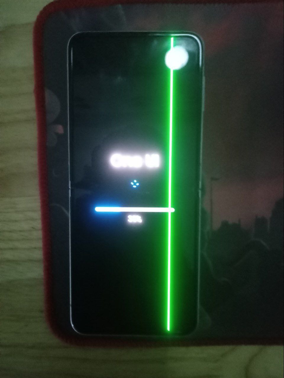 Green line on internal screen flip 3 - Samsung Community