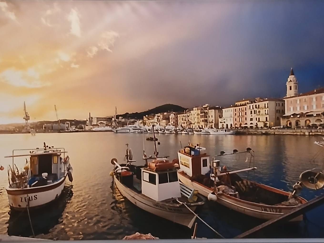 Bon Dimanche !! Photo prise à partir d’une autre photo .Non retouchée - Samsung Community