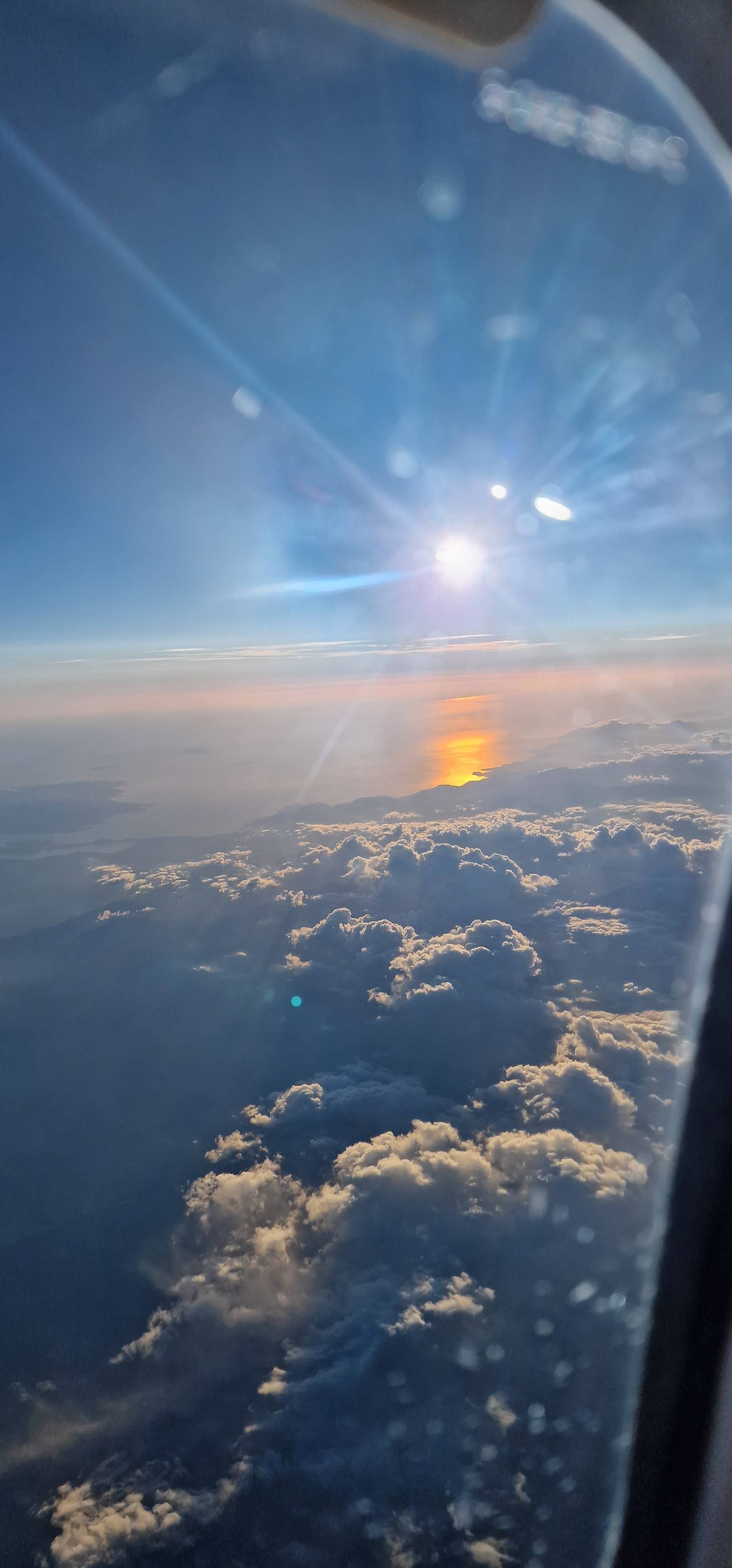 Sunset from a plane - Samsung Community