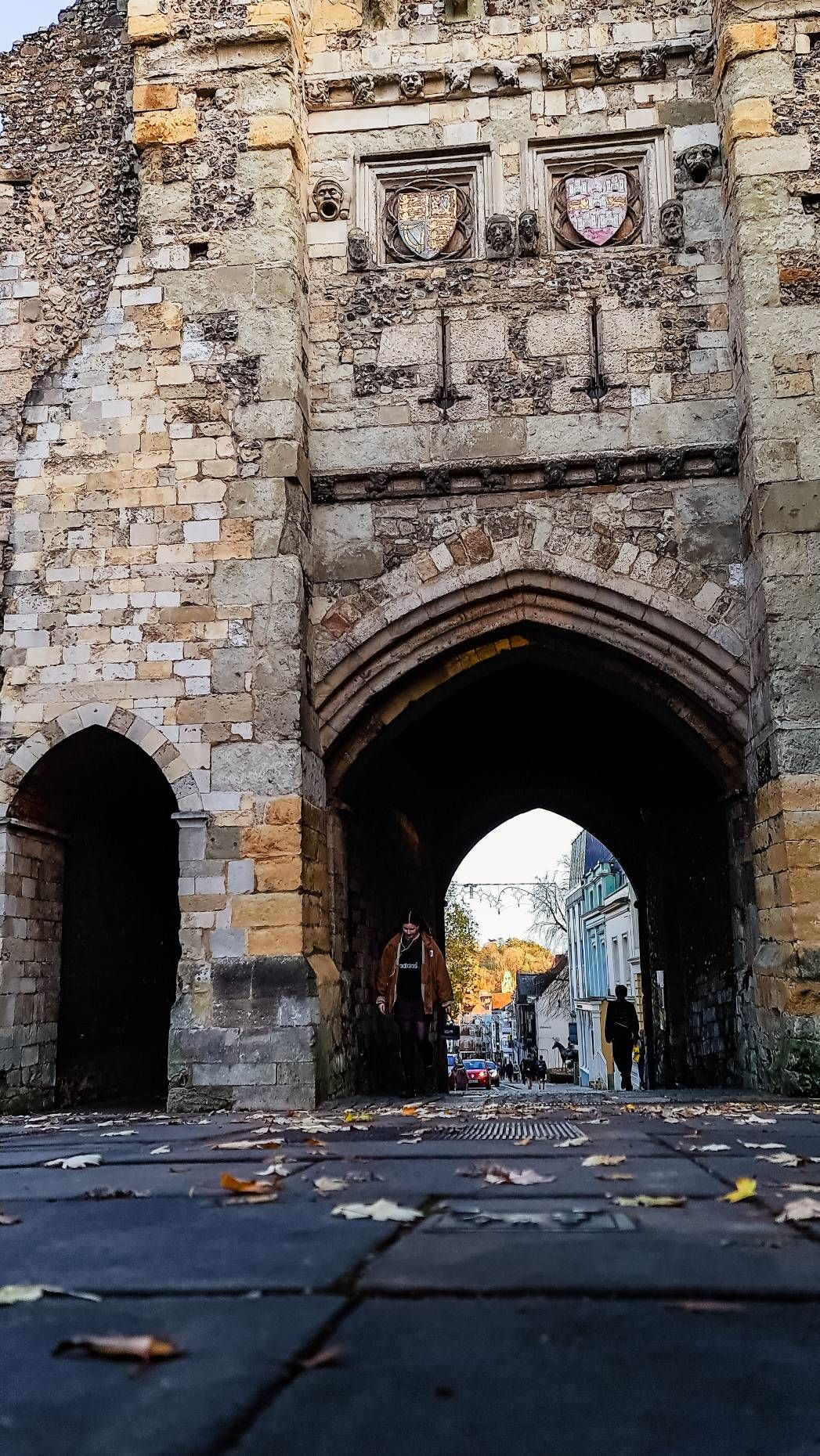 Through the arch - Samsung Community