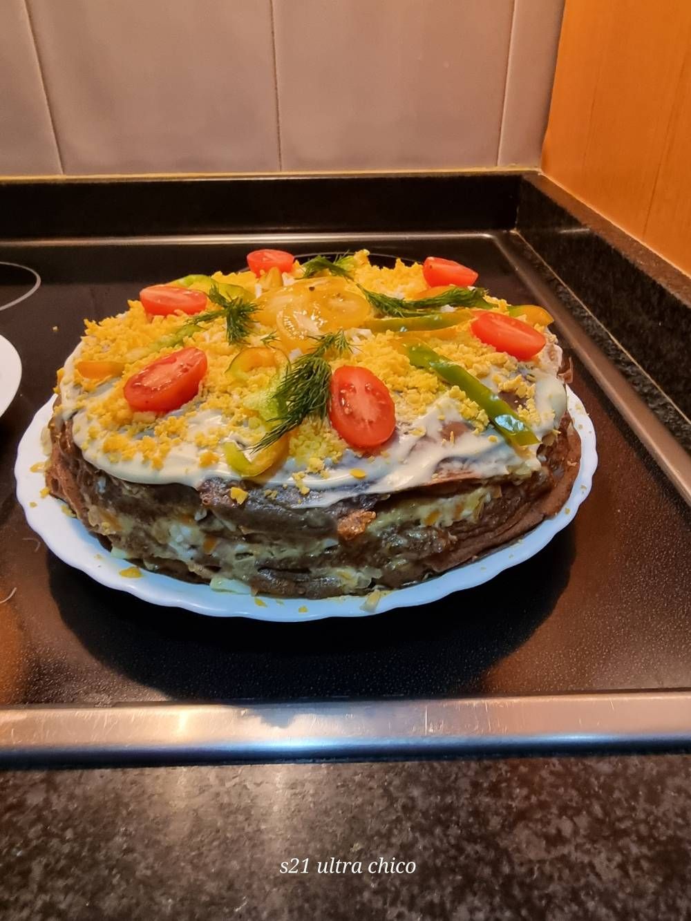 Dos tartas de higado que acaba de terminar la parienta😋😋 - Samsung ...