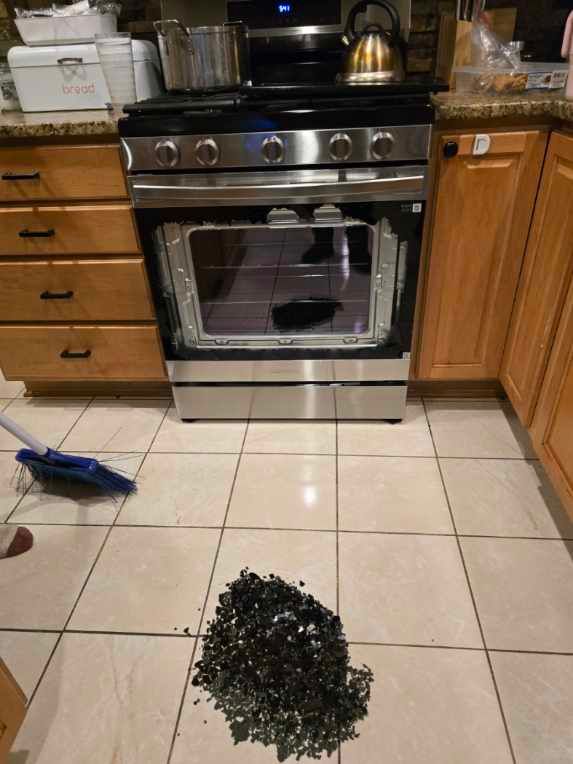 Exploding oven glass door - Samsung Community