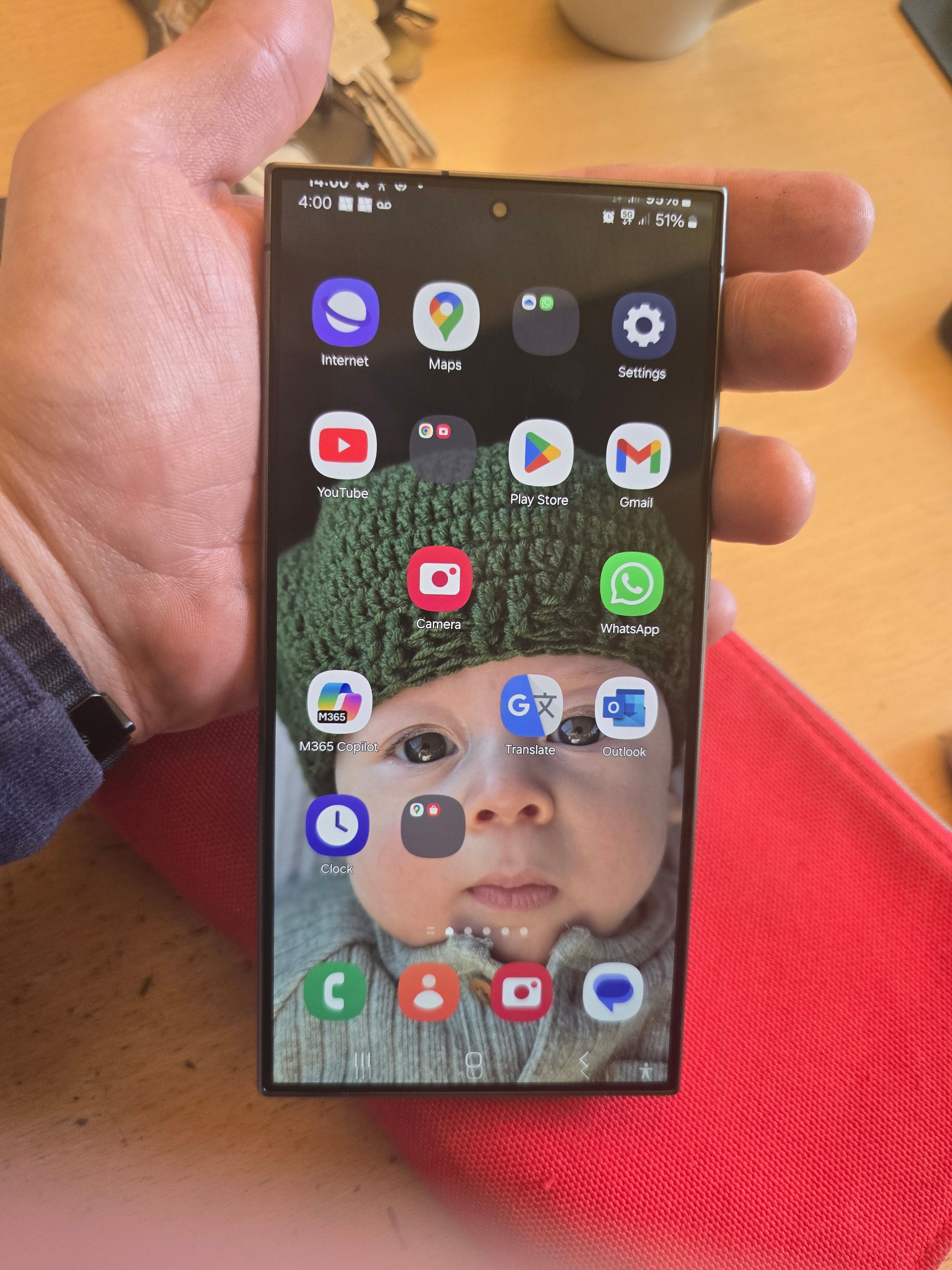 Solved: S24 Ultra - weird home screen glitch - Samsung Community