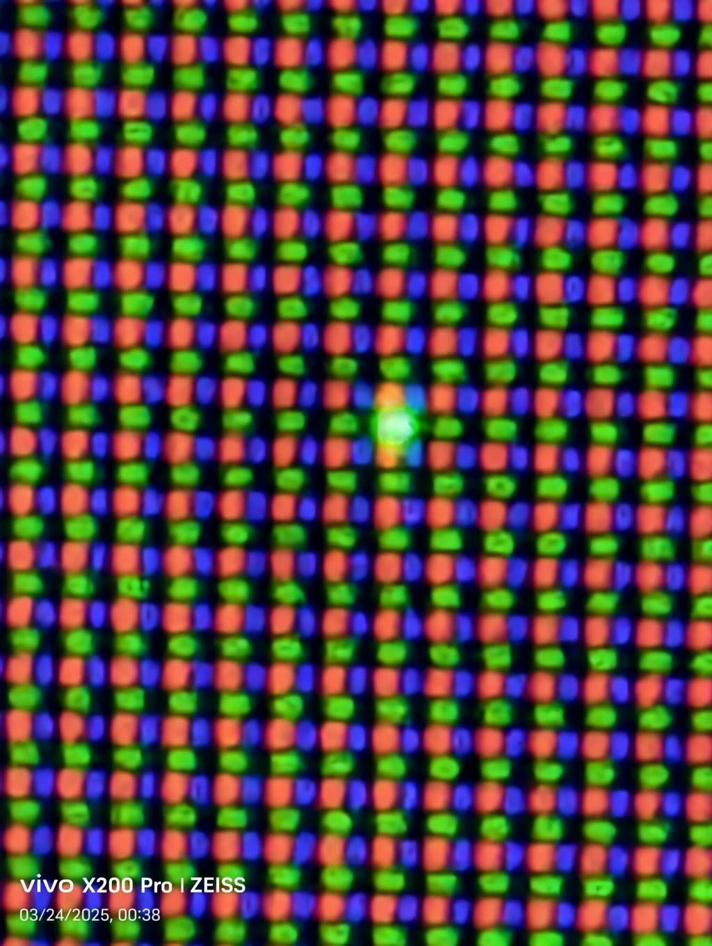 Stuck Pixel on my Odyssey G8 OLED Monitor. - Samsung Community