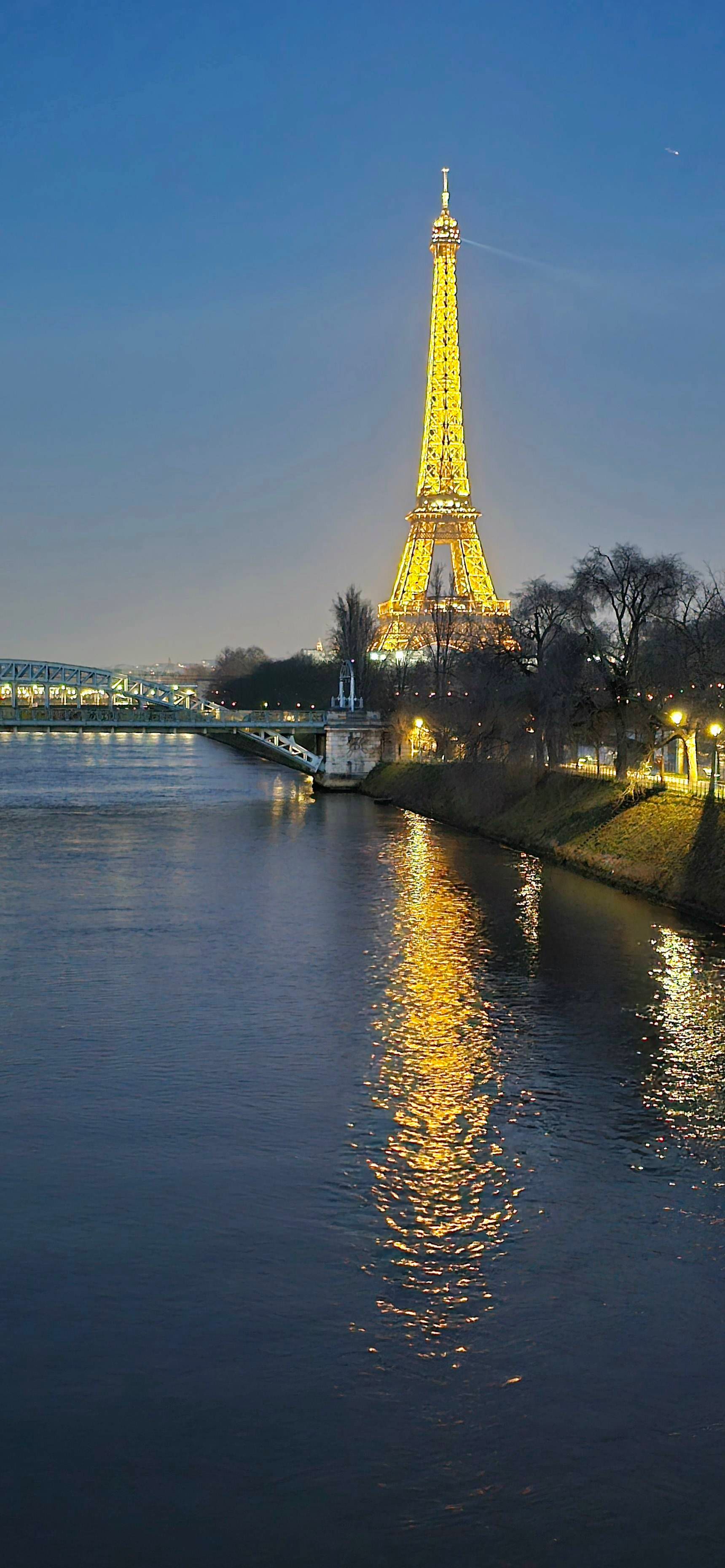 Tour Eiffel - Samsung Community