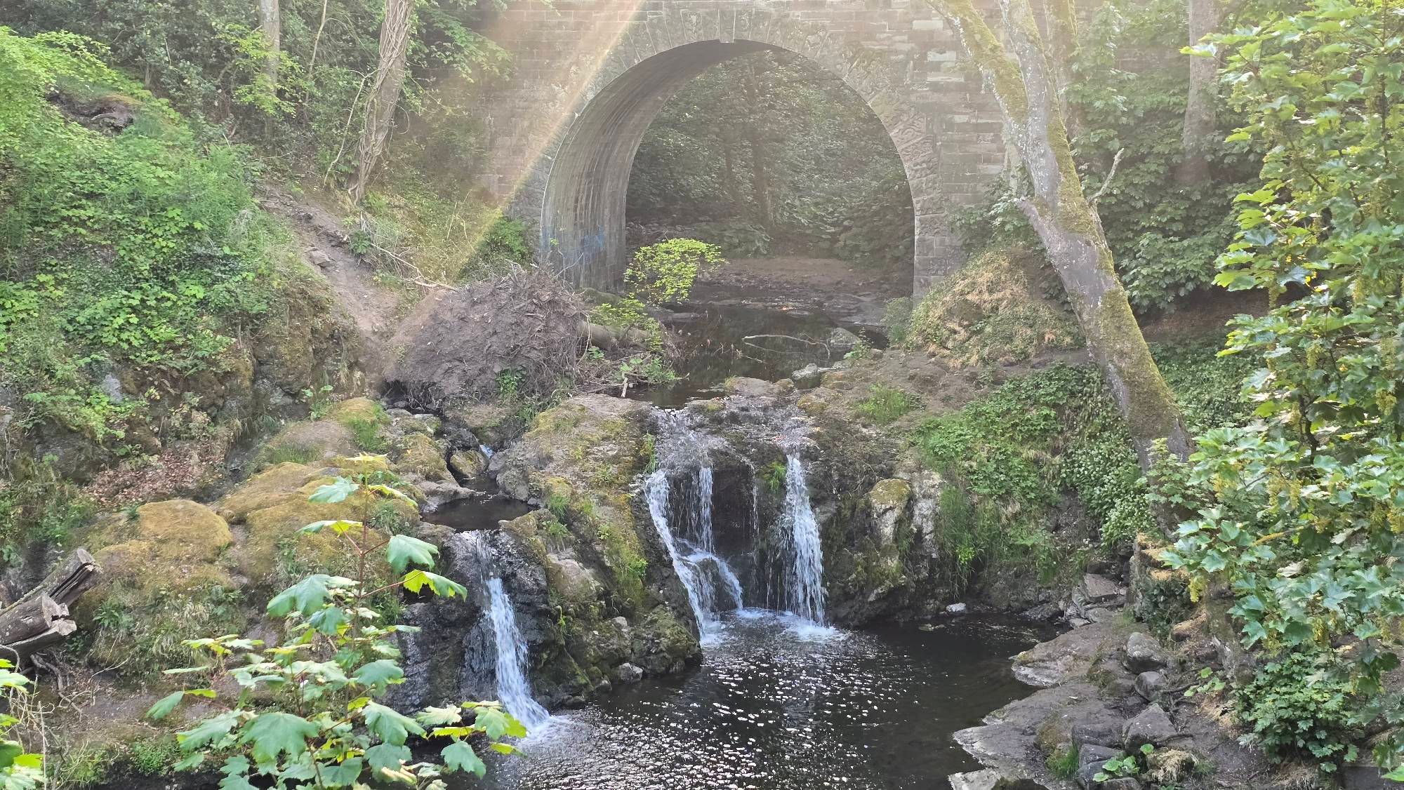 Spring visit to small waterfall i came across in the winter. - Samsung ...