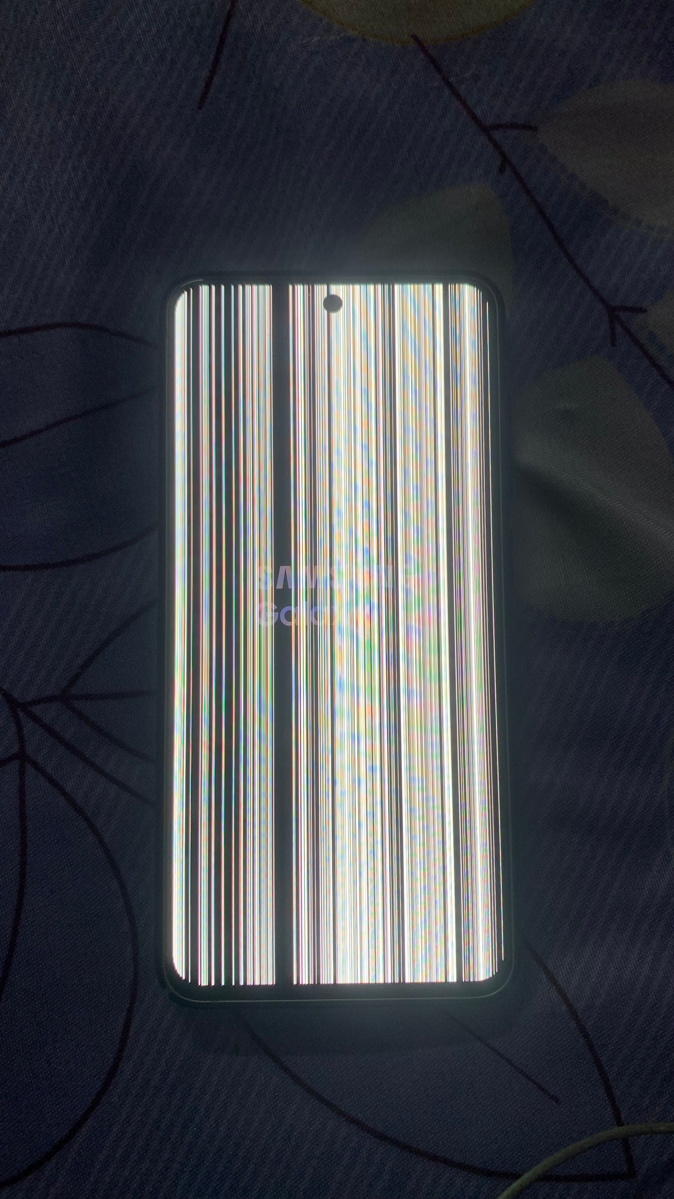 Green Line Display Issue After Updating phone - Samsung S21 FE ...