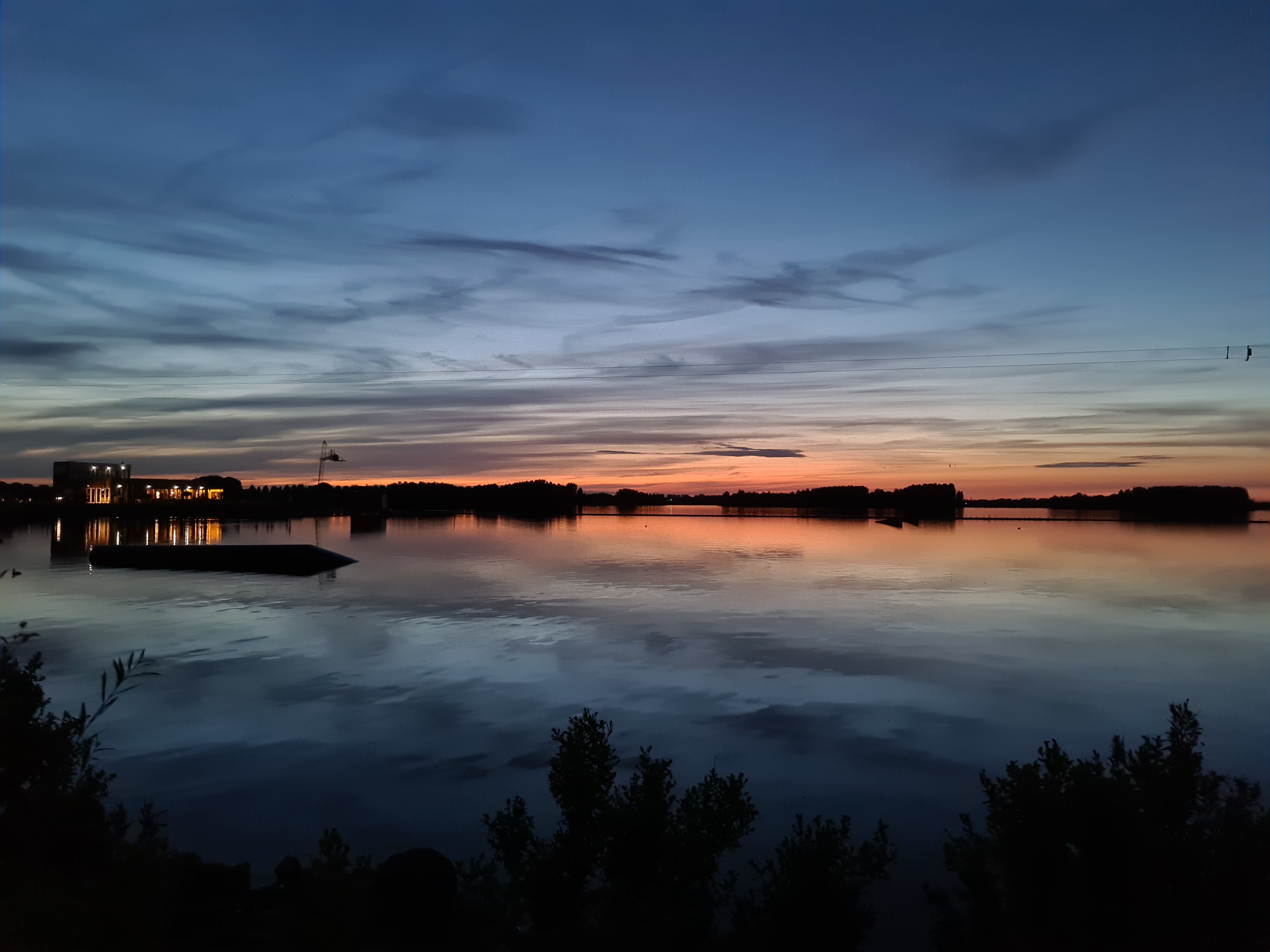 Here's a picture I took with my S20 Ultra near Nesselande strand at ...