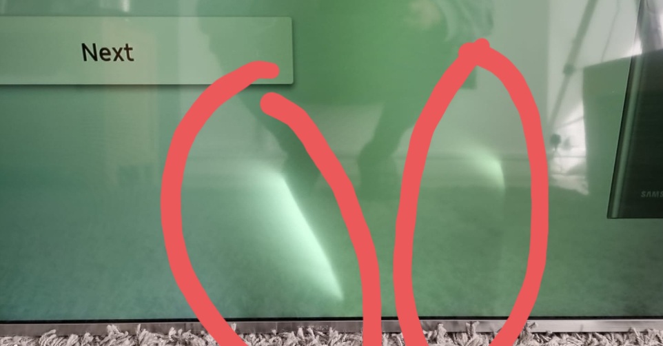 White lines on TV screen - Samsung Community