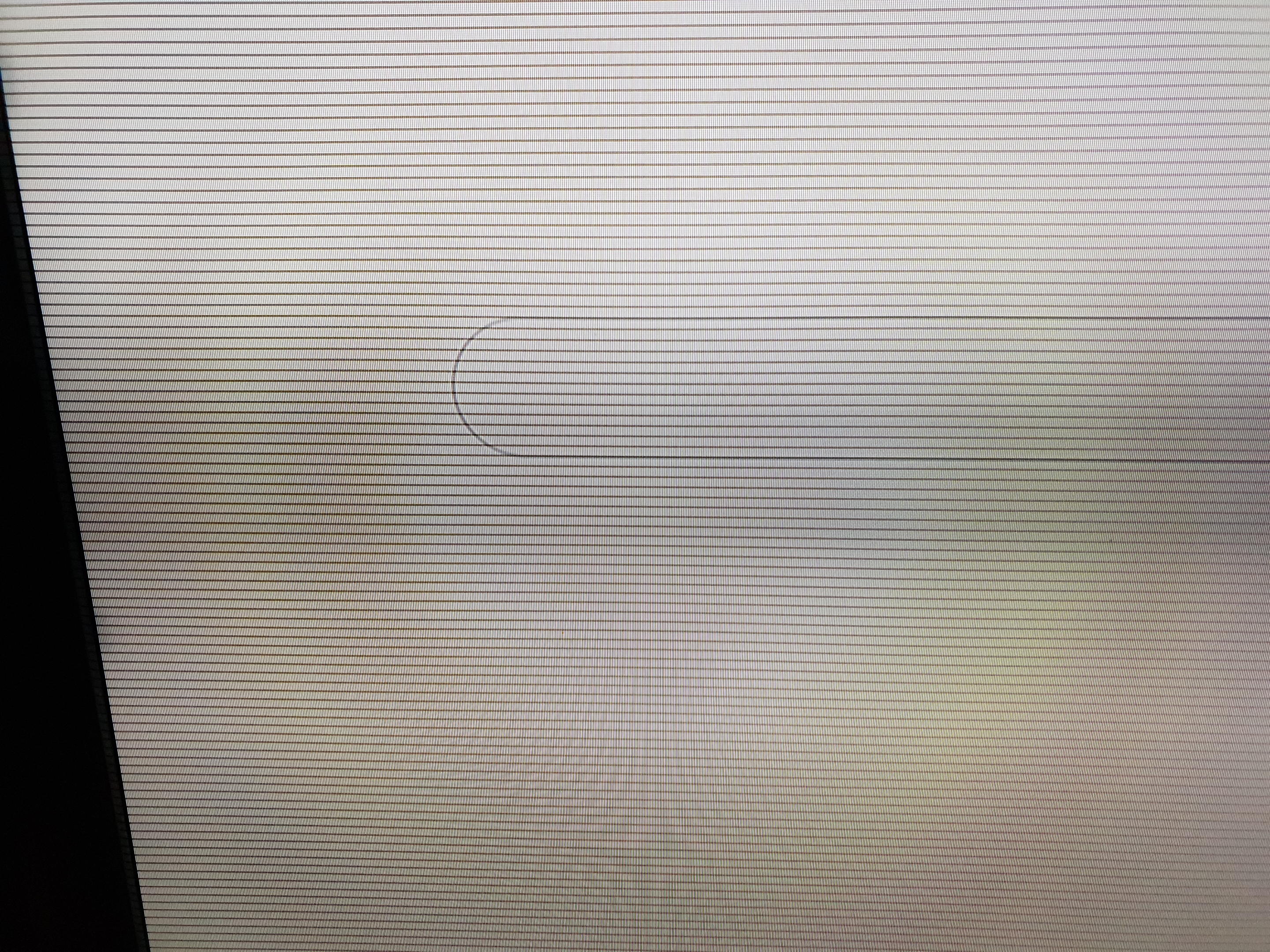 Sono apparse su tutto lo schermo Righe nere orizzontali TV led Samsung ...